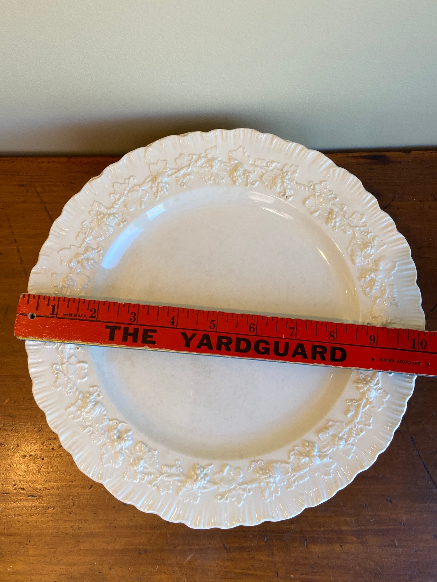 10.25in Wedgwood Embossed Queens Ware Pattern 3258 7 Plates #1989885 ...