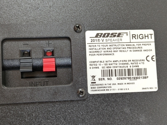 A Pair Of Bose 201-V Stereo Loudspeakers. #2024883 | Auctionninja.com