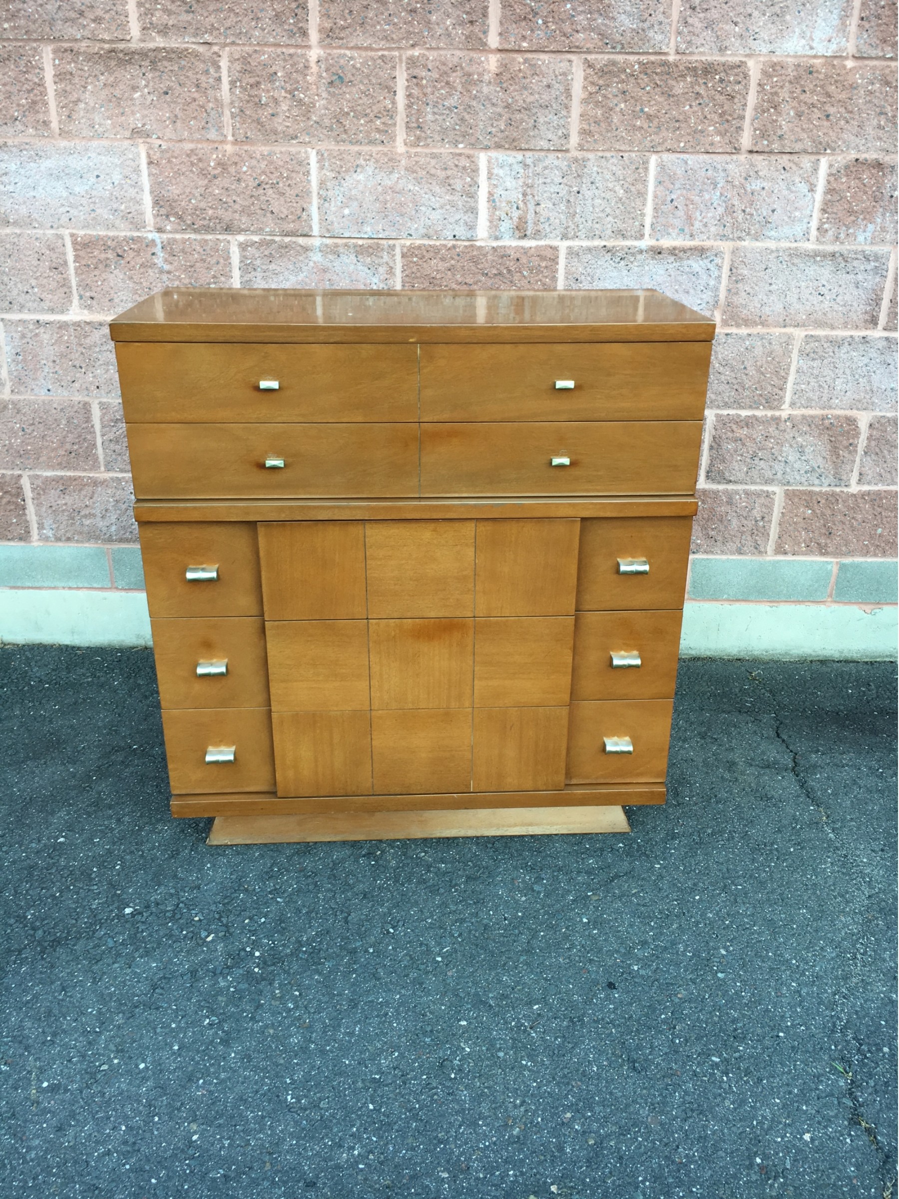 Exceptional Kent Coffey "the Capper" Mid Century Dresser In Excellent ...