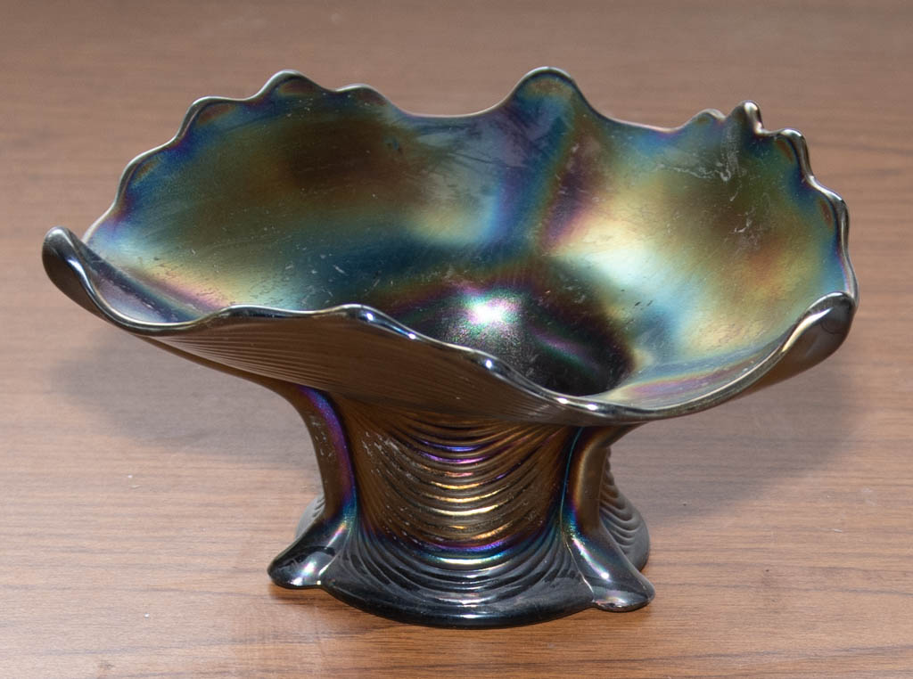 Peacock Carnival Glass Vase With Ribbed Stem #48756 | Auctionninja.com