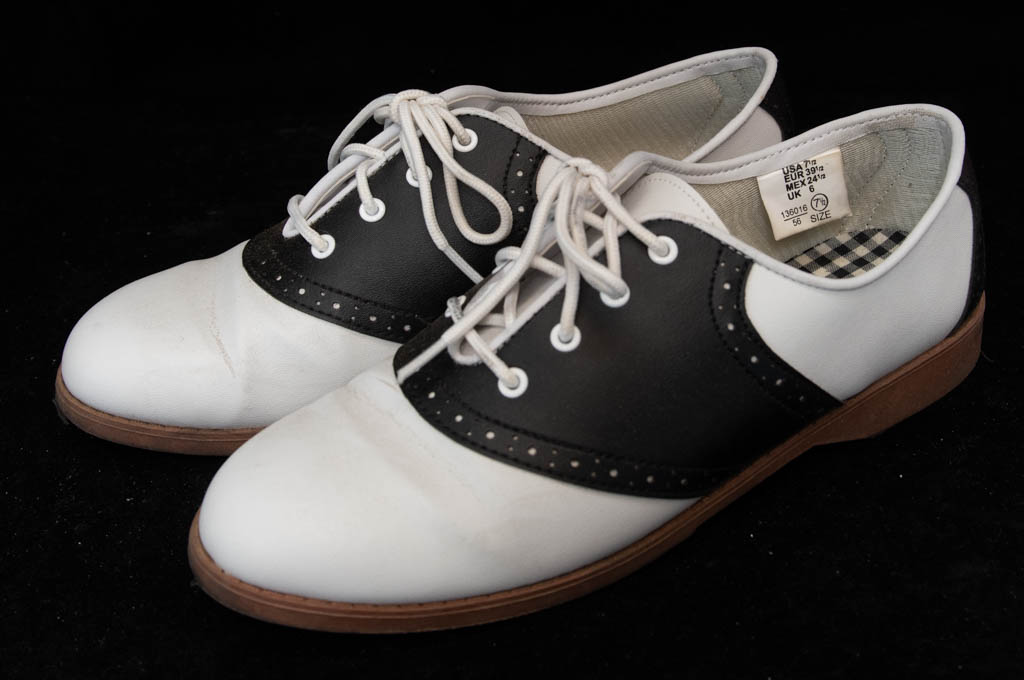 New In Box Womens Size 7.5 Saddle Ox Trotter Bowling Shoes #46110 ...