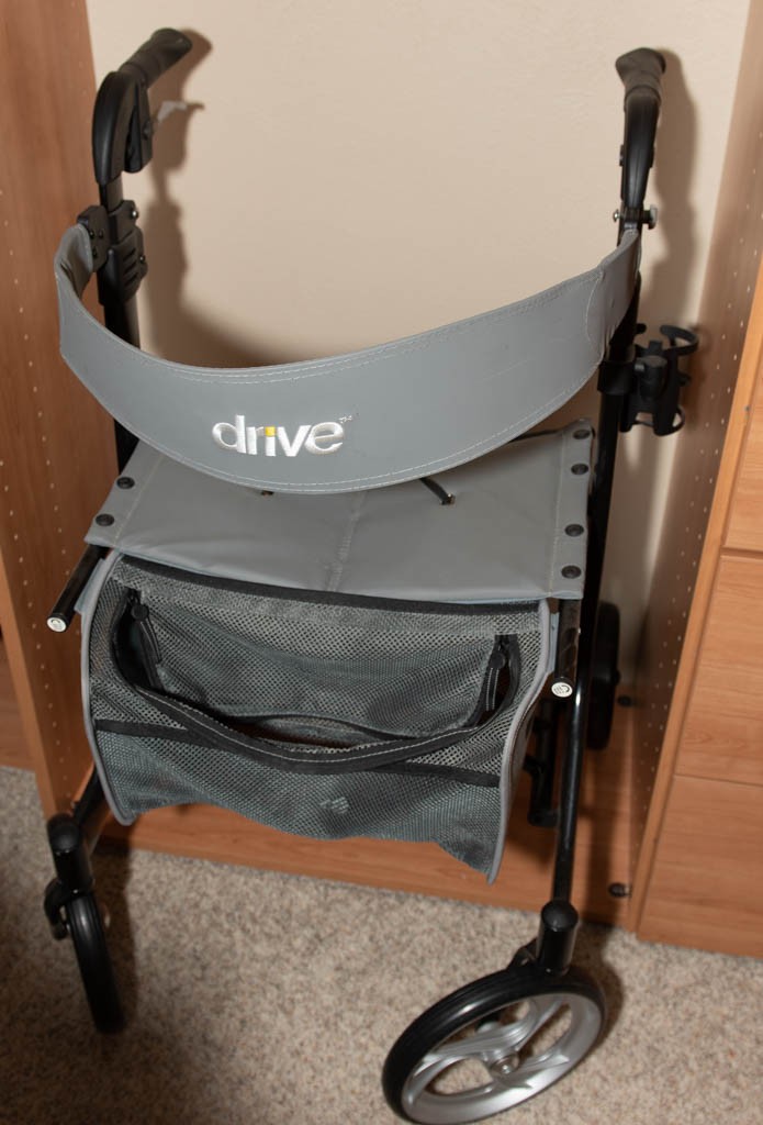 Drive Medical RTL10266BK-H Nitro Euro Style Walker Rollator, Hemi ...