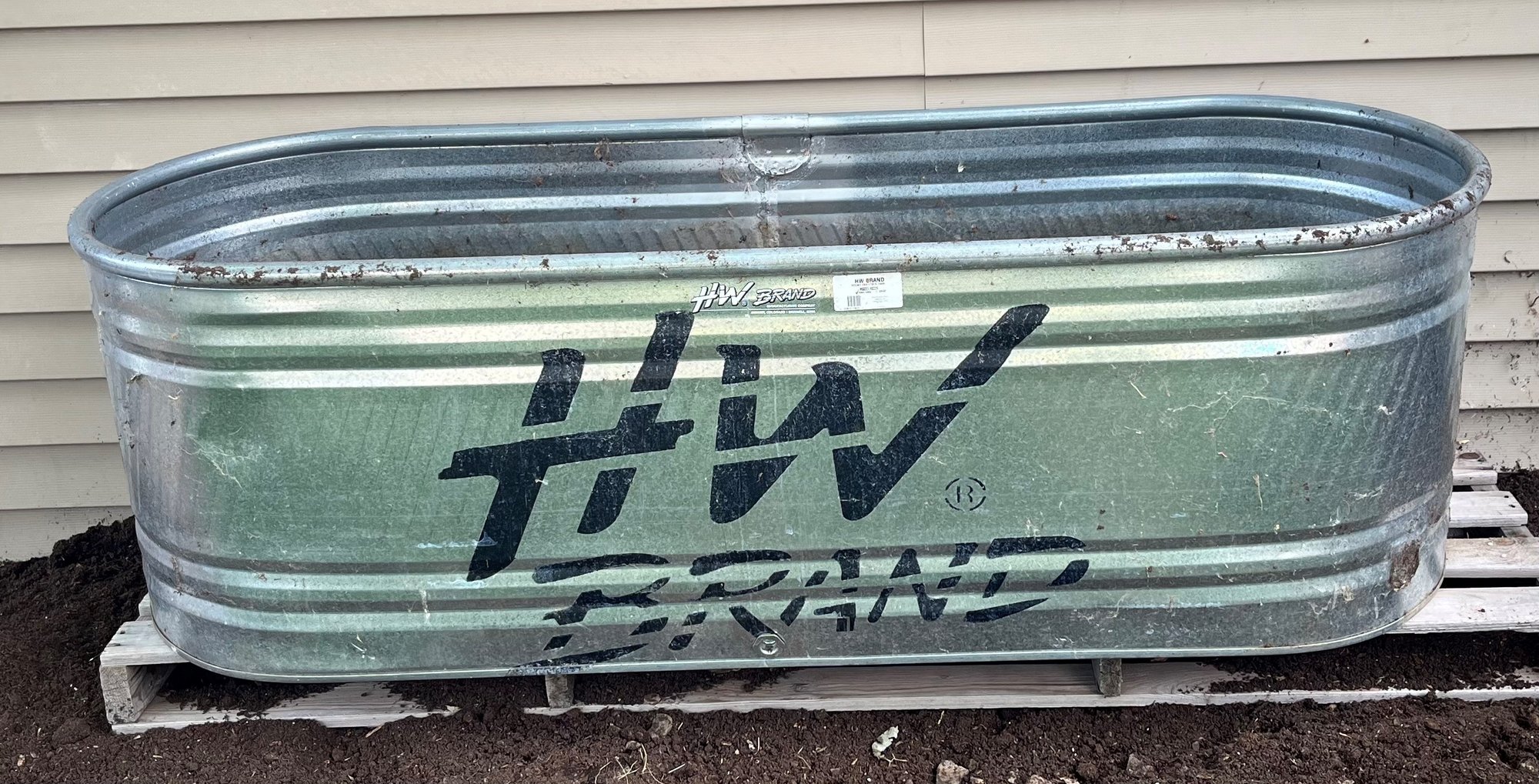 HW Brand Round End Stock Tank #41396 | Auctionninja.com