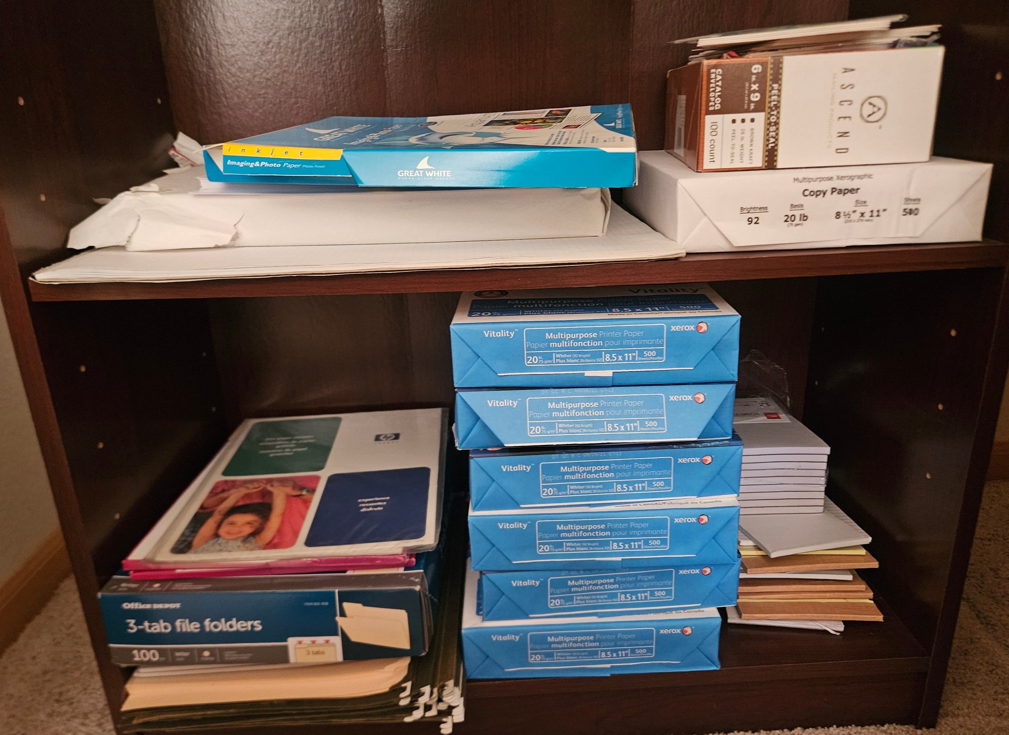 Lot Of Office Paper Items Including Printer Paper #1833 | Auctionninja.com