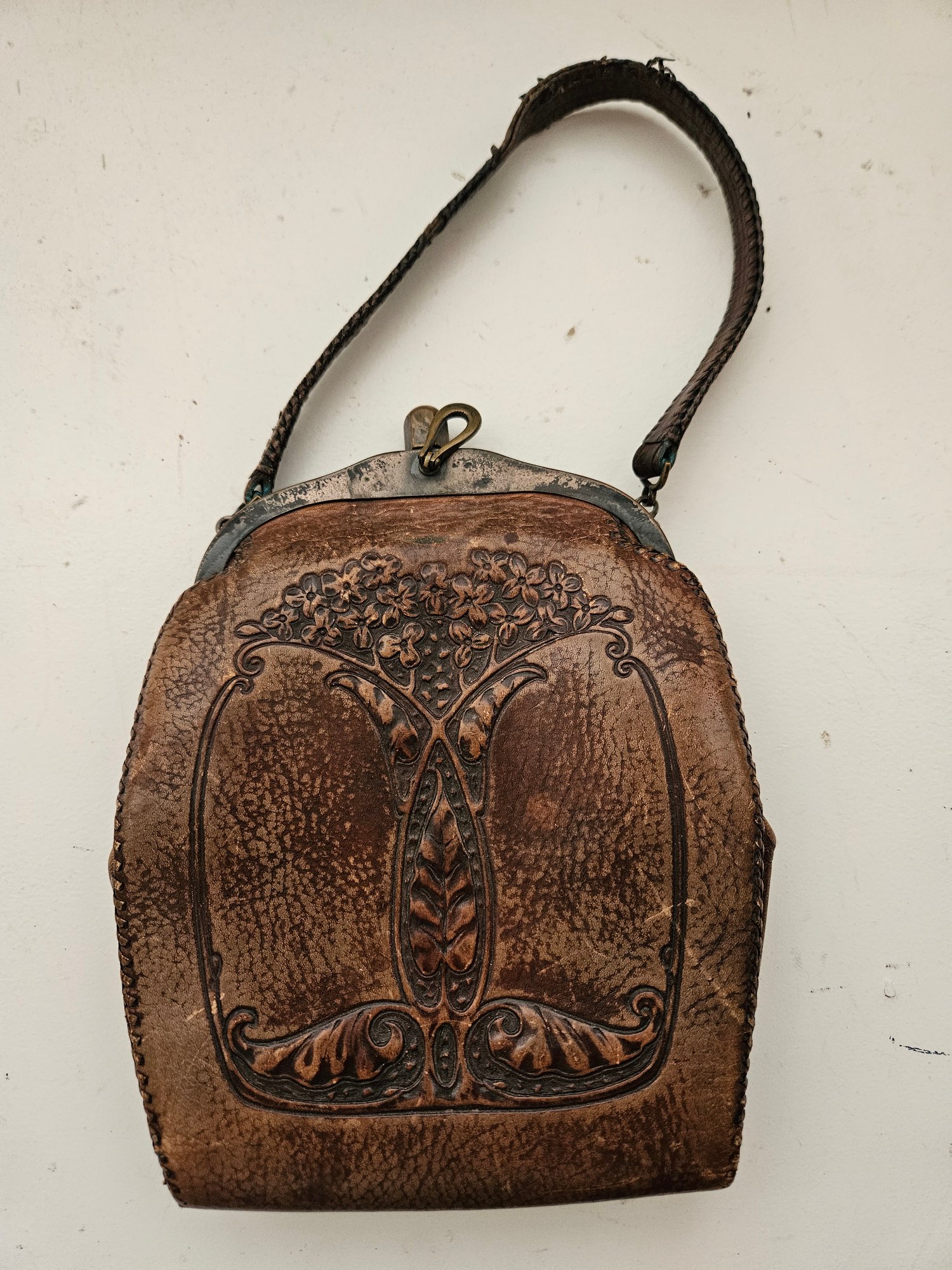 Antique Justin Leather Co Hand Tooled Purse #2848 | Auctionninja.com