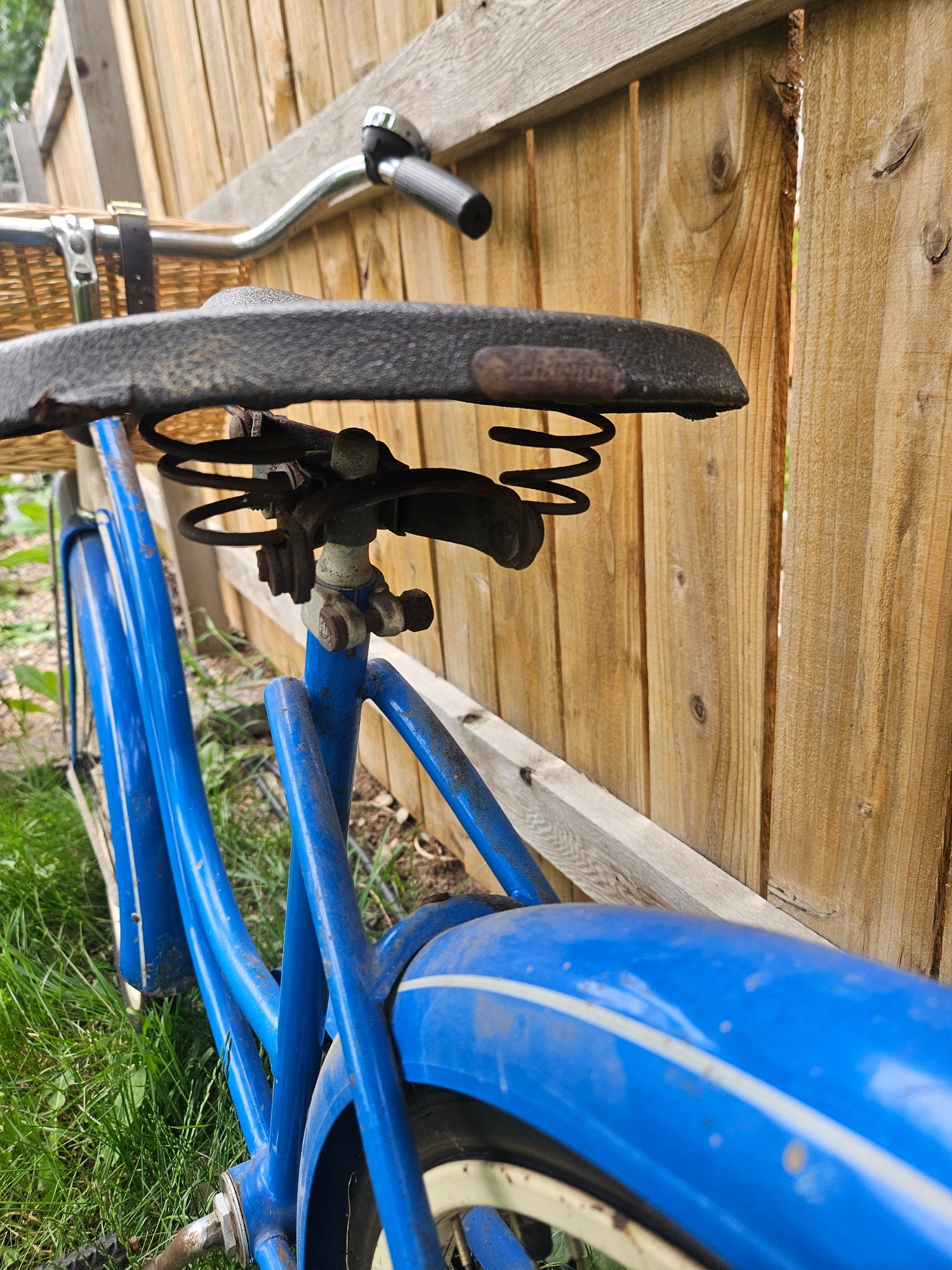 Vintage Schwinn Spitfire Bike #3540 | Auctionninja.com