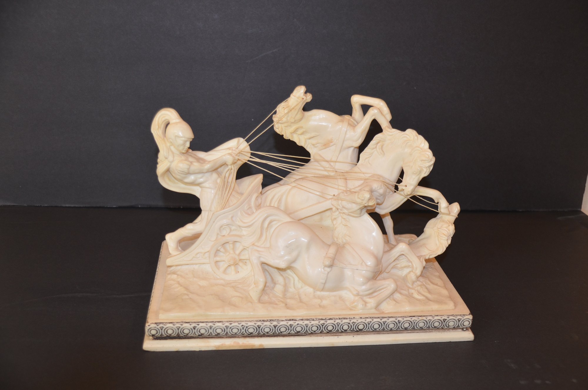 310) Vintage Made In Italy Santini Sculpture Resin 11x9 #32838 ...
