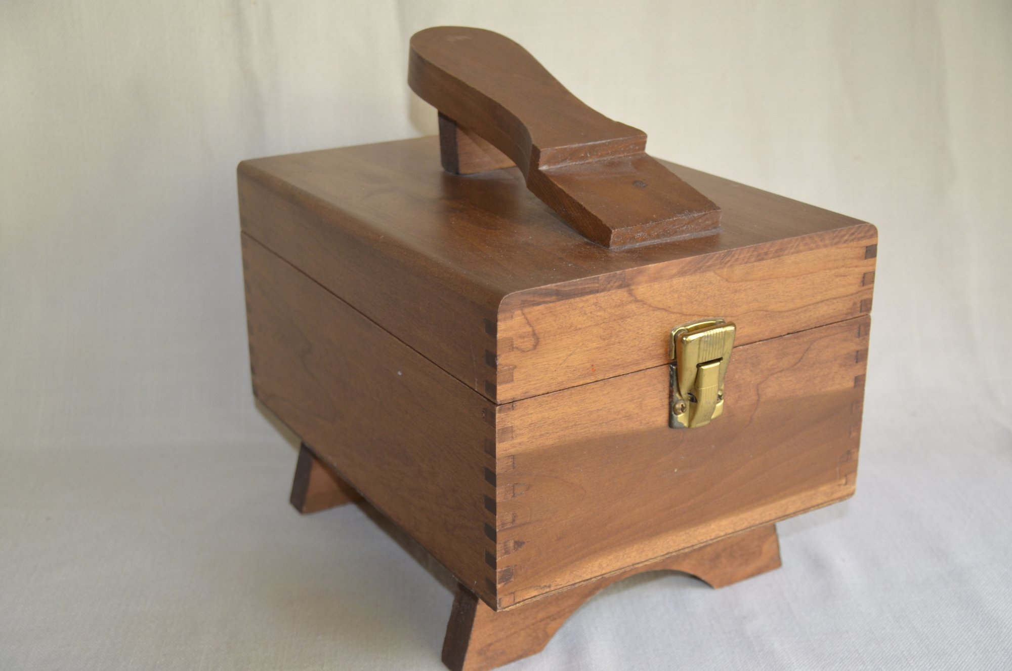 360) Vintage Wood Shoe Polish Box #33232 | Auctionninja.com