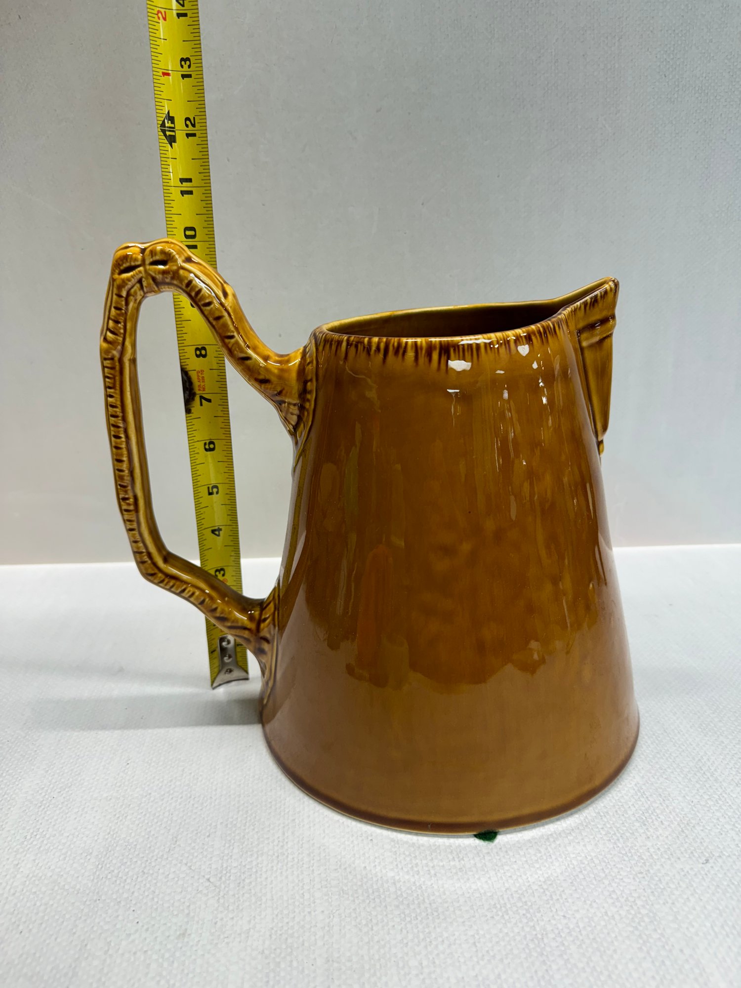 Style-Eyes By Baum Bros Brown Pitcher #1132 | Auctionninja.com