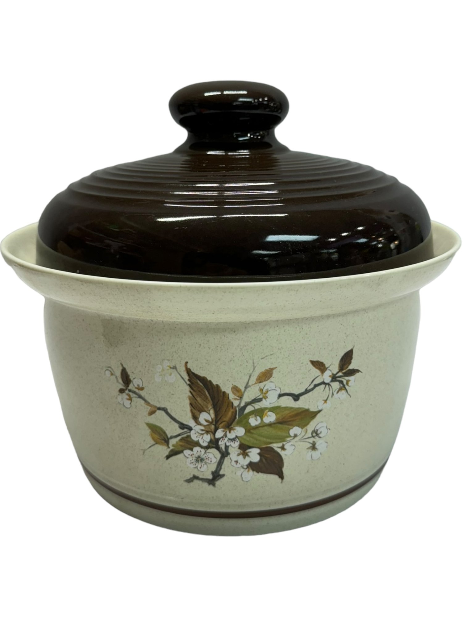 Royal Doulton Wild Cherry Large Covered Serving Bowl #1147 | Auctionninja.com