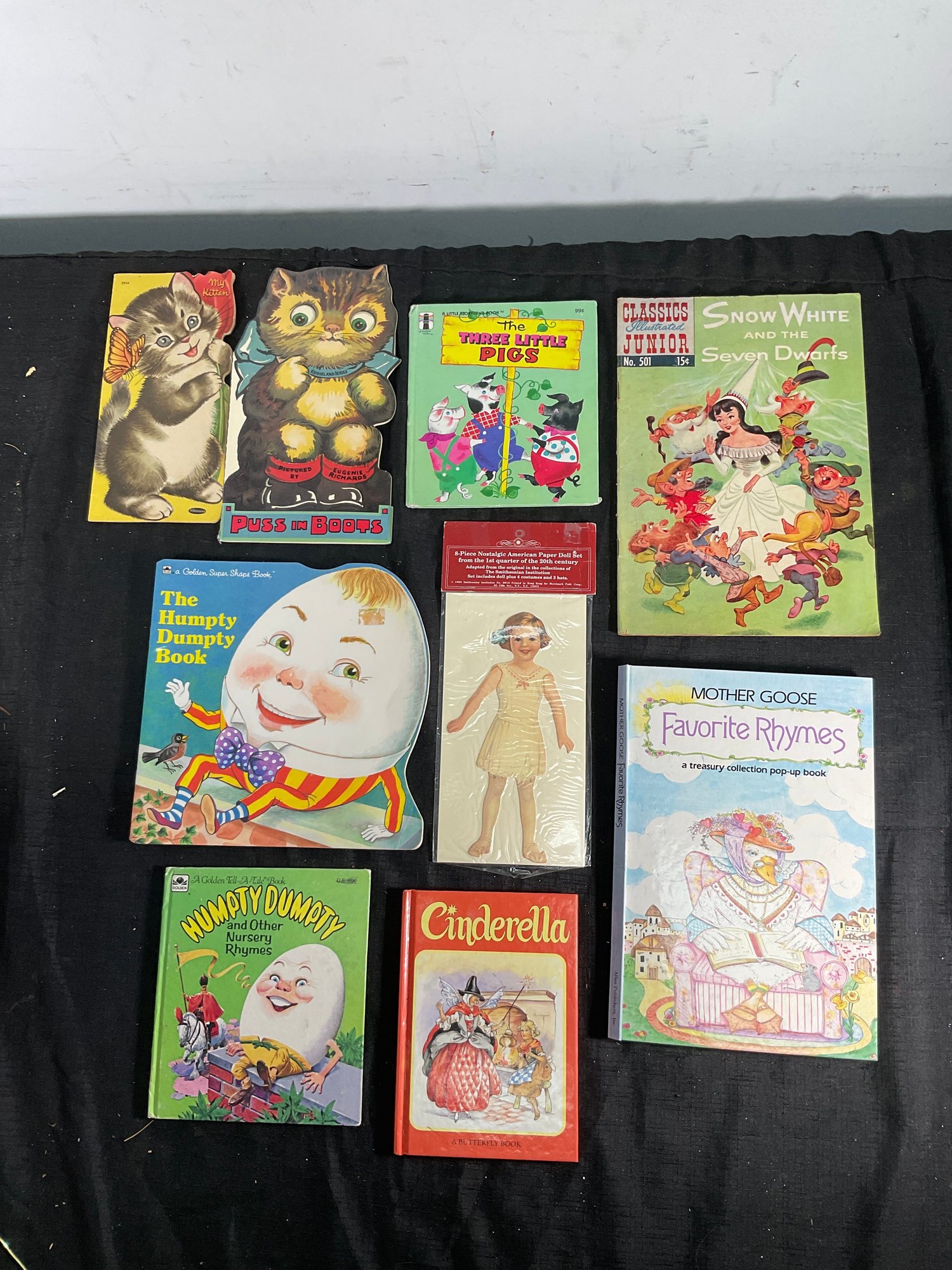 9 Vintage Books And Nostalgic Paper Doll Set - Ref#Sc37 #17700 ...