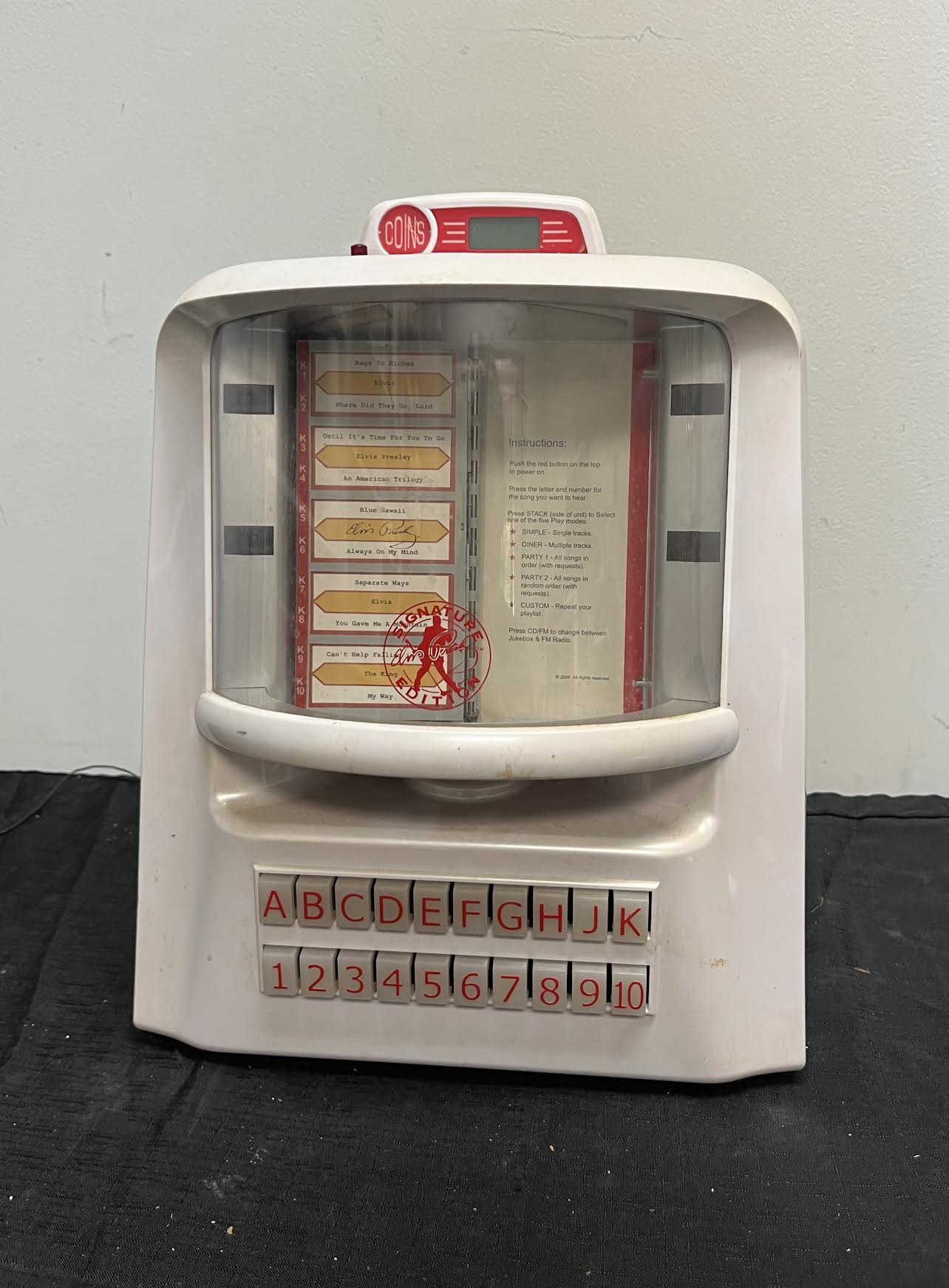 2007 Jukemaster 100 MP3, CD Player/FM Radio Signature Elvis Presley ...