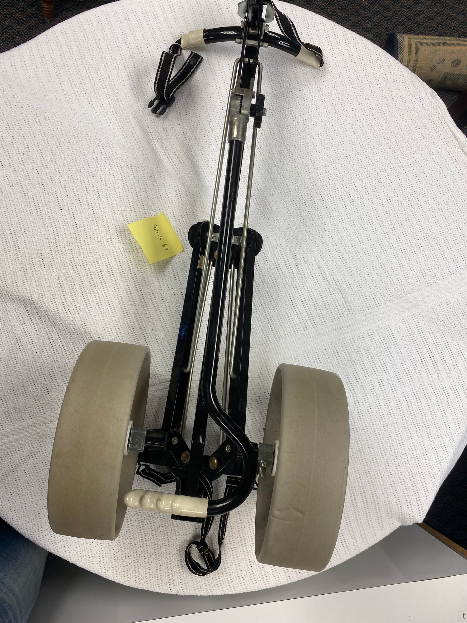 Golf Bag Cart--Titleist Stowaway Plus #14051 | Auctionninja.com