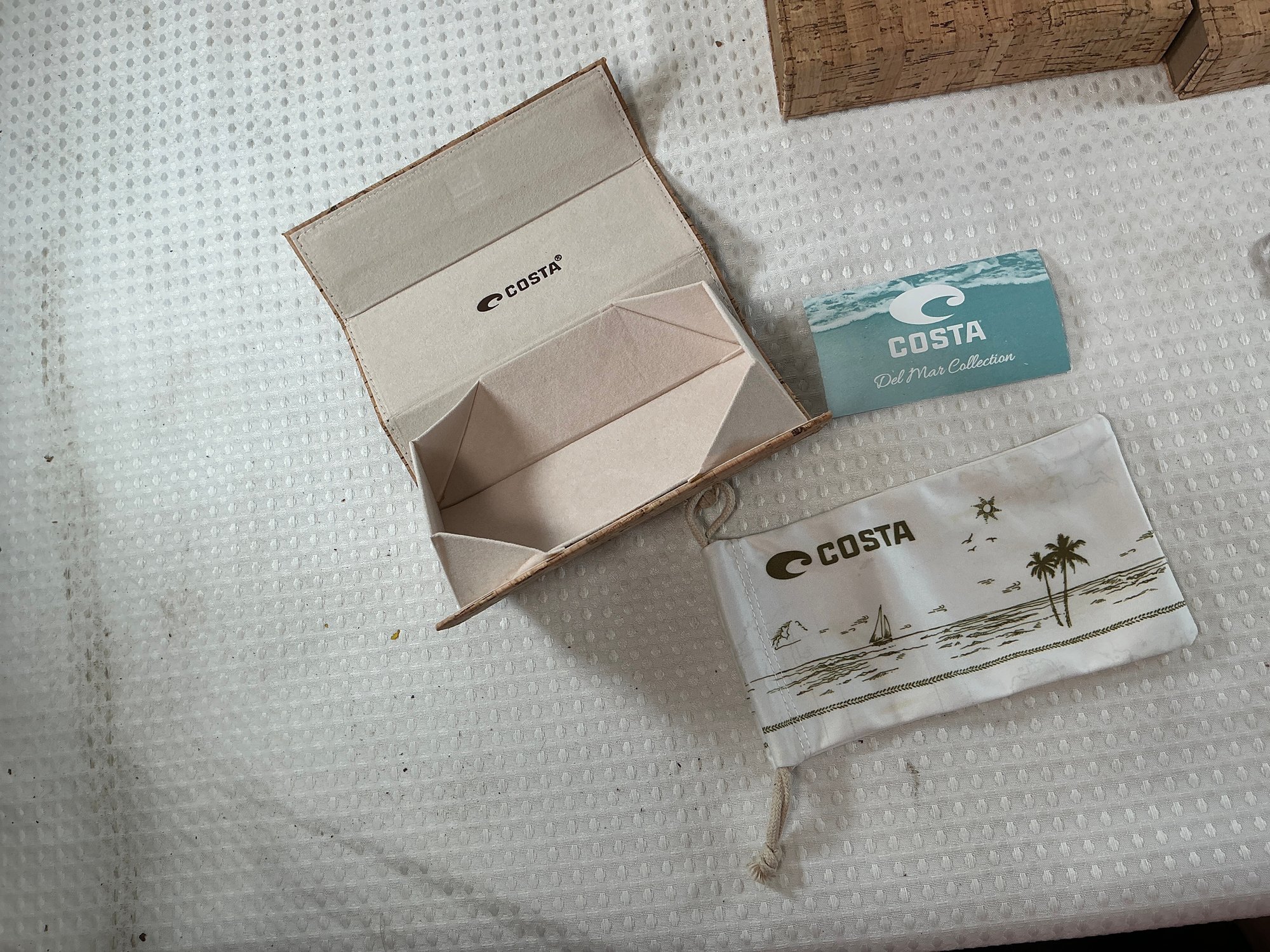 15 Costa Cork-covered Sunglasses Cases,1 Costa Del Mar Collection ...