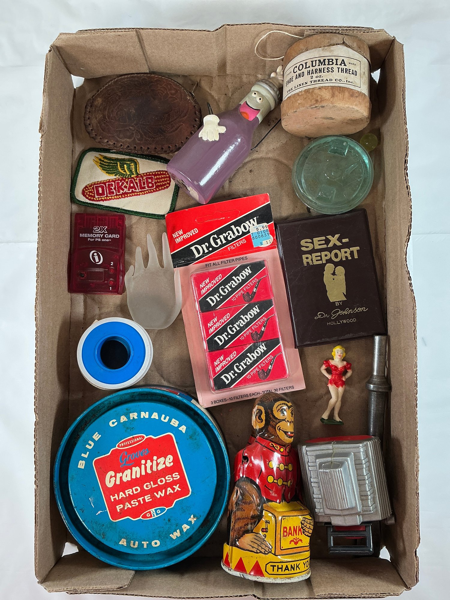 Box Lot Containing A Variety Of Vintage Collectibles And Small Items ...