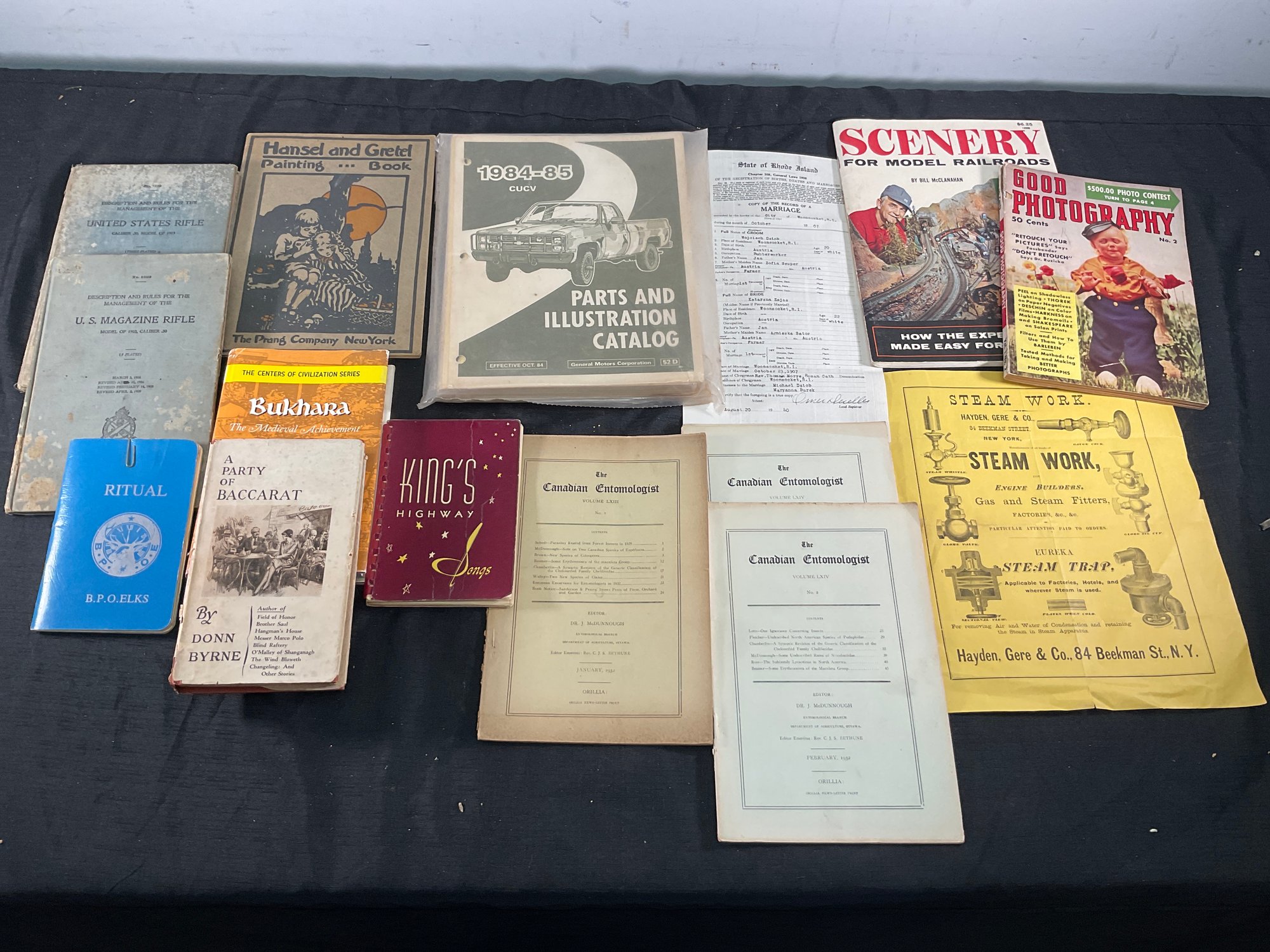 Ephemera Lot - Books, Booklets, 1984-85 Car Catalog, Magazines ...
