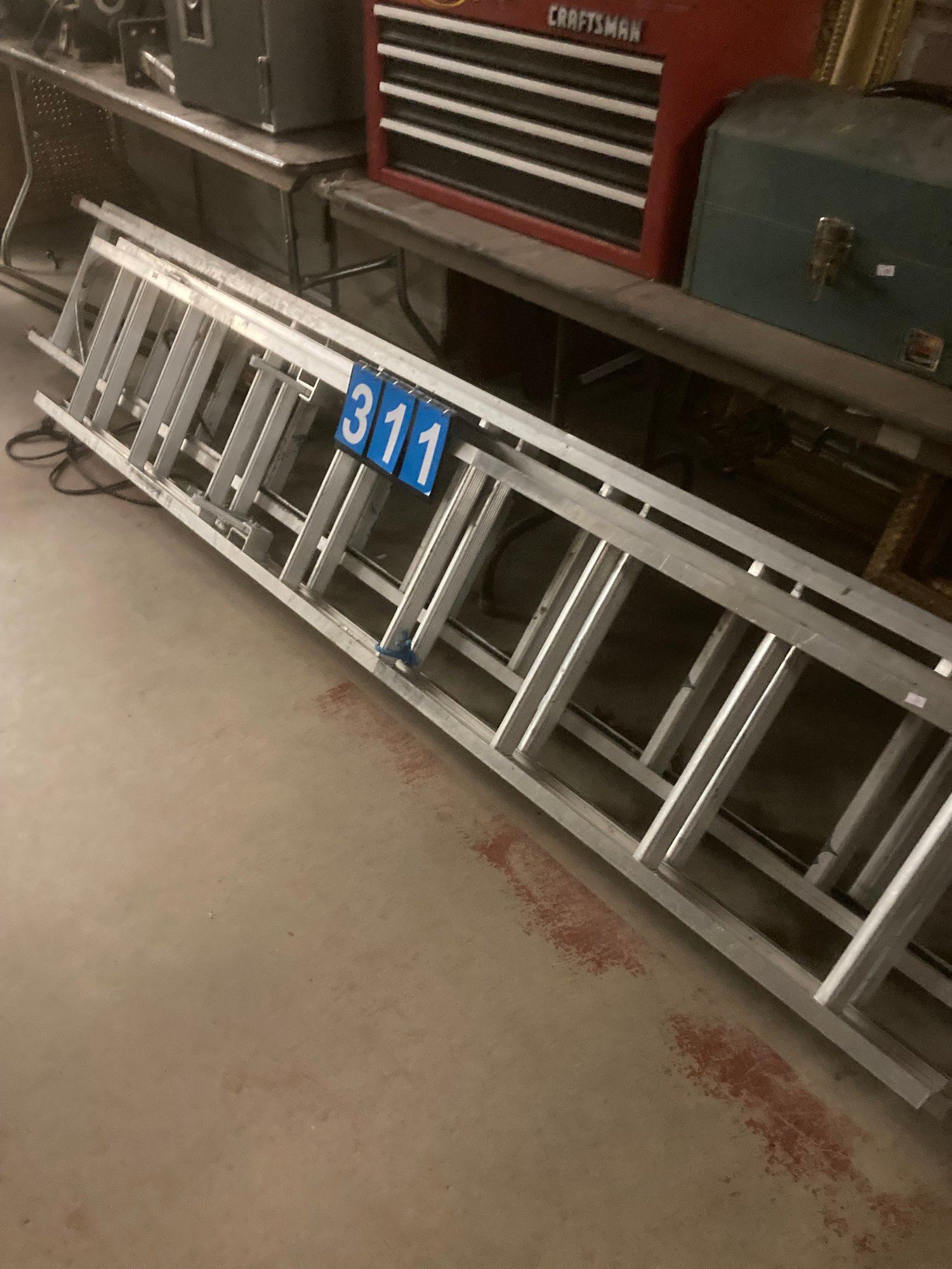 8 Ft Extension Aluminum Ladder #1311 | Auctionninja.com