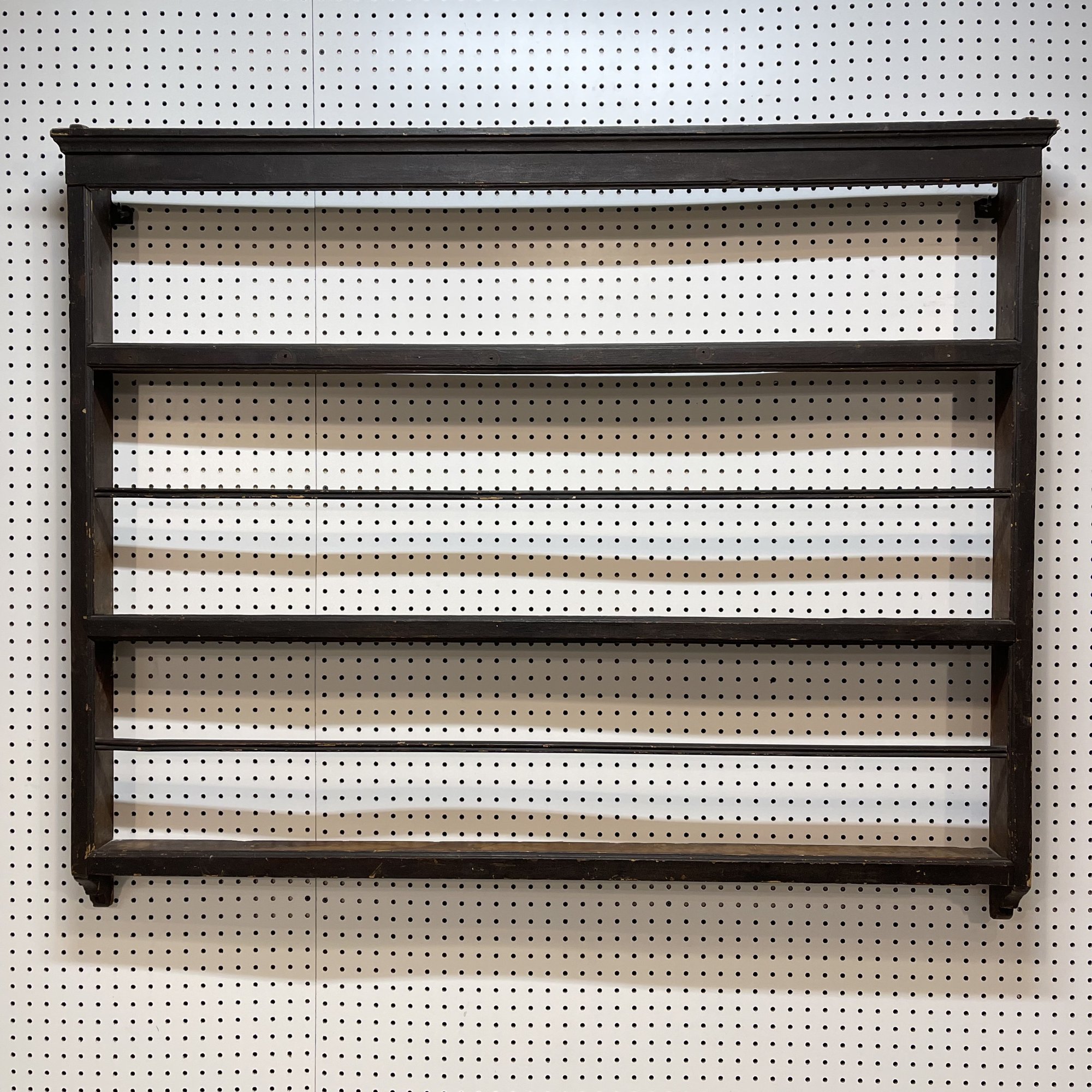 Country Primitive Stained Pine Shelf #2615 | Auctionninja.com