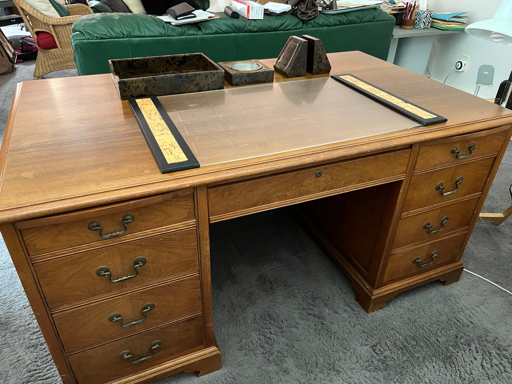 VINTAGE NINE DRAWER JASPER DESK COMPANY OAK EXECUTIVE DESK - 55W 26.5D ...