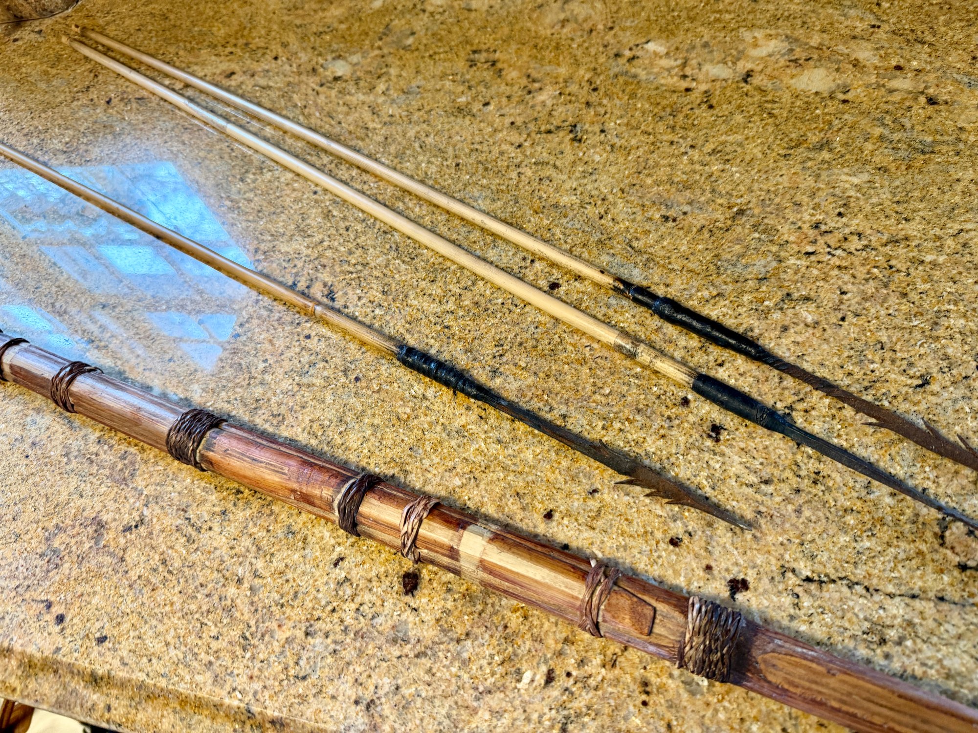 (K) VINTAGE AFRICAN BOW WITH THREE STEEL TIPPED ARROWS - PURCHASED IN ...