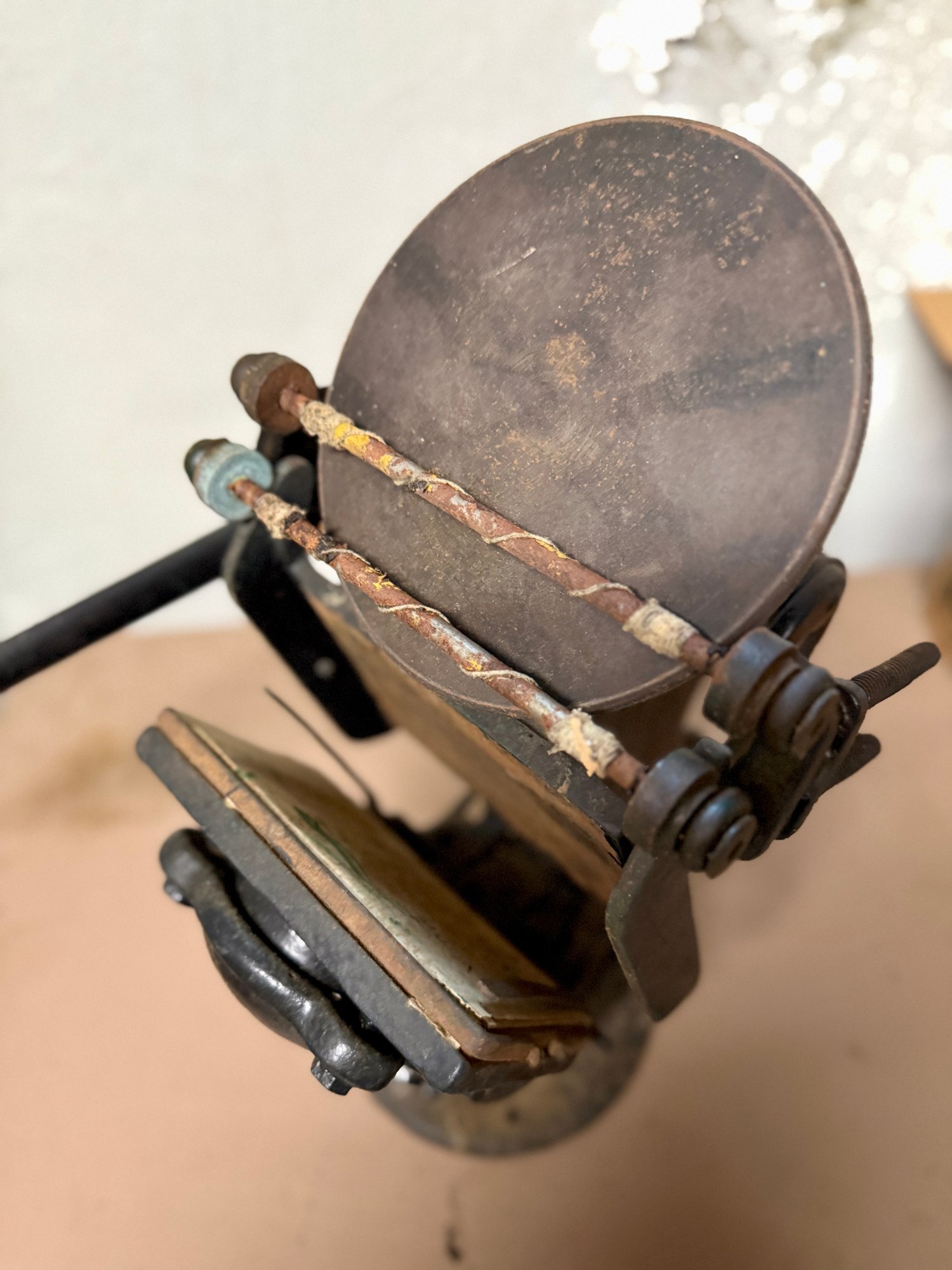 (BAS) AN ANTIQUE CAST IRON PRINTING PRESS - APPROX: 20"H #27344 ...