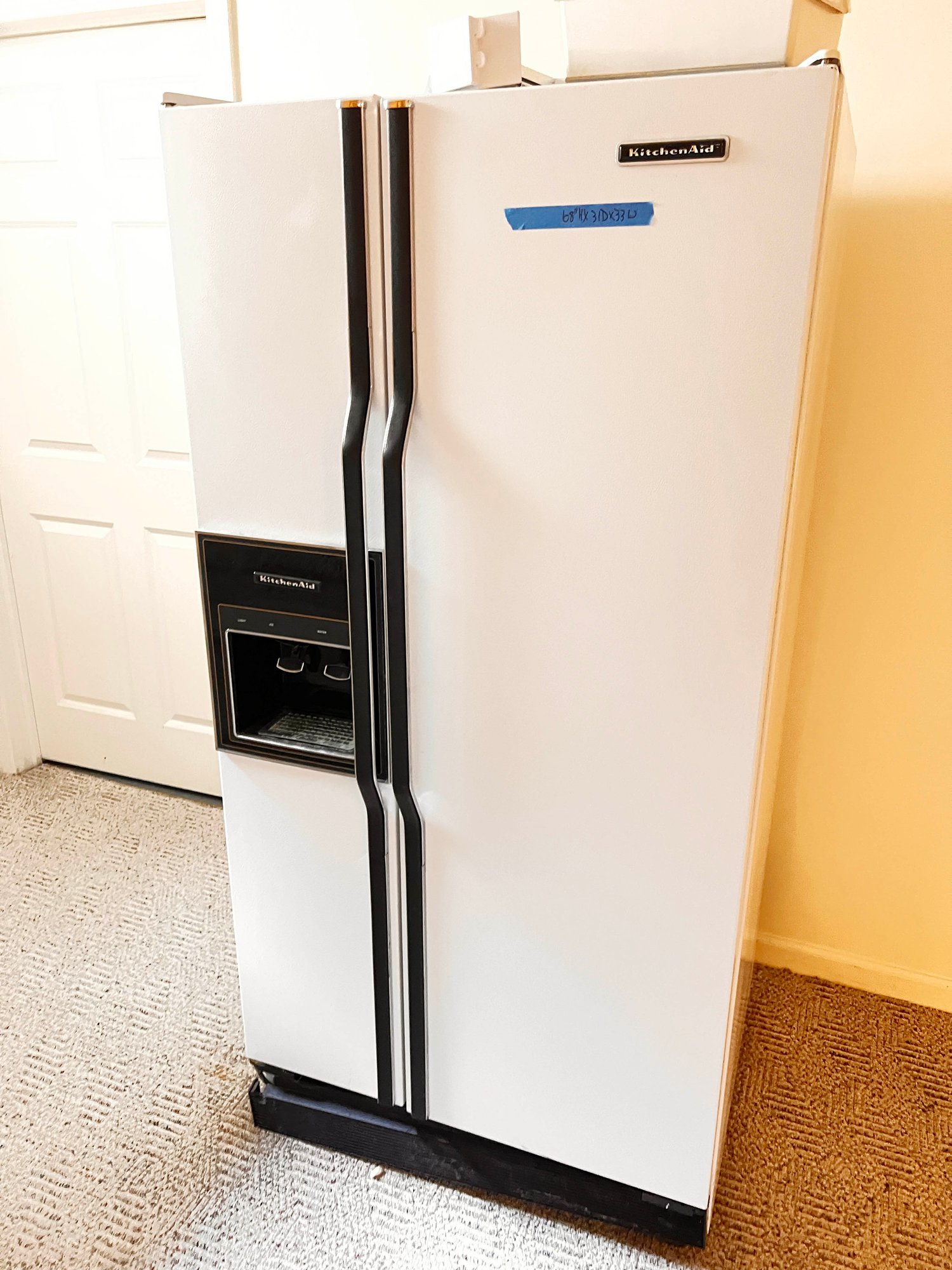 KITCHEN AID REFRIGERATOR/FREEZER-IN BASEMENT #22762 | Auctionninja.com