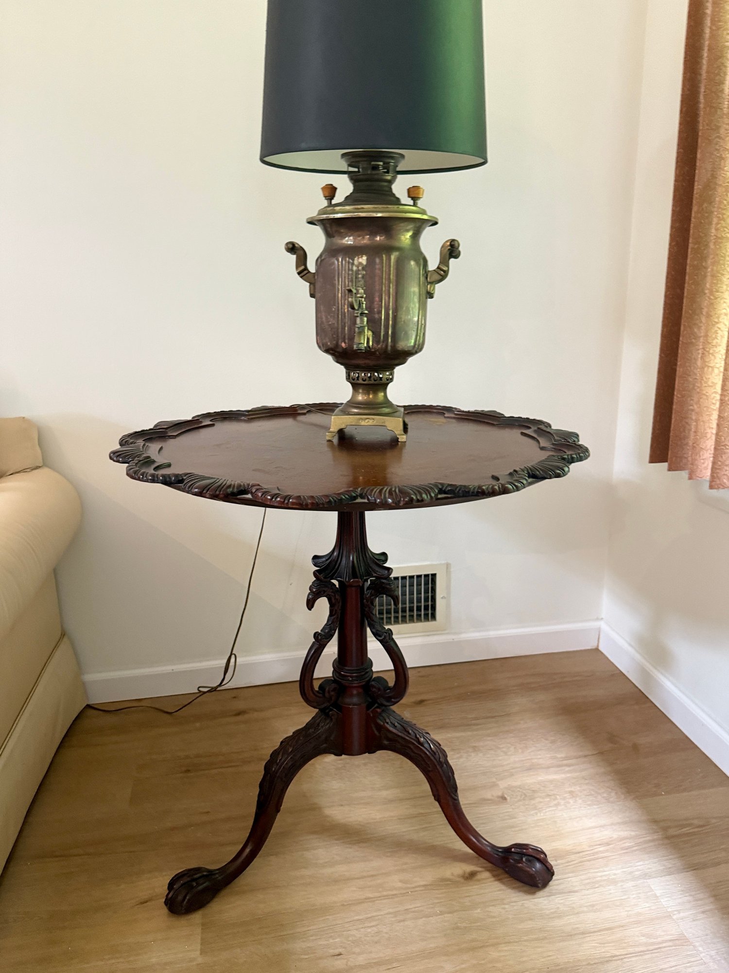 (LR) ANTIQUE MAHOGANY ORNATE CARVED PIE CRUST EDGE ACCENT TABLE, TRI ...