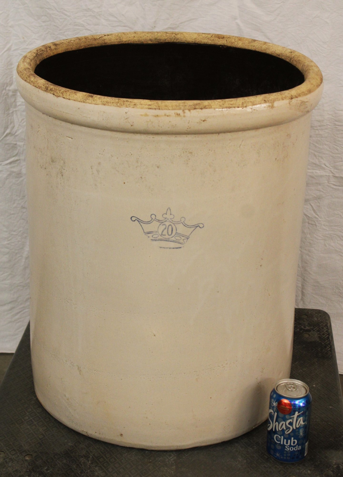 Antique 20 Ceramic Gallon Crock W/hairline, 23" High (79) #19027 ...