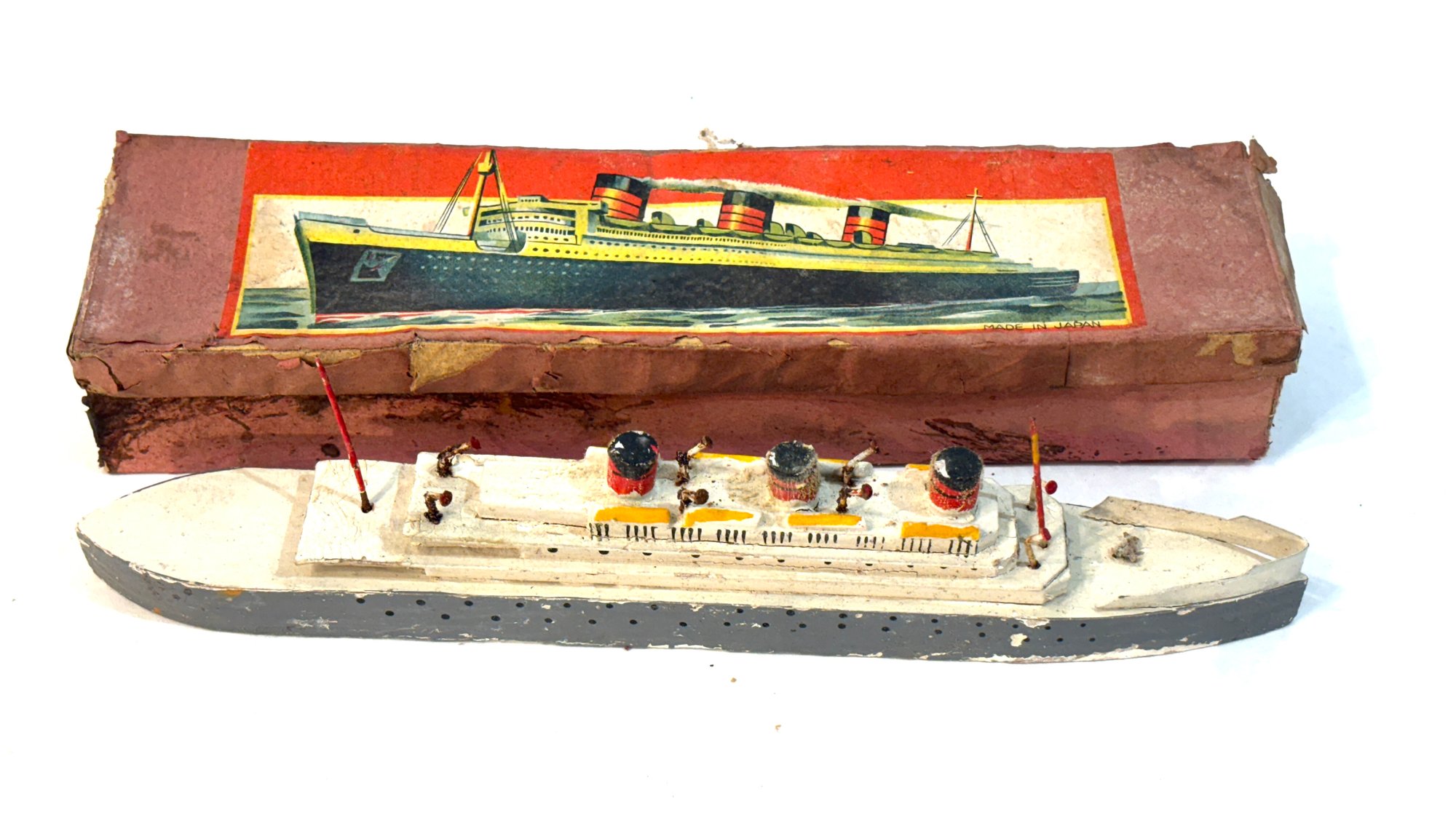 Vintage Early Model Of A 3 Stack Ocean Liner #2056 | Auctionninja.com