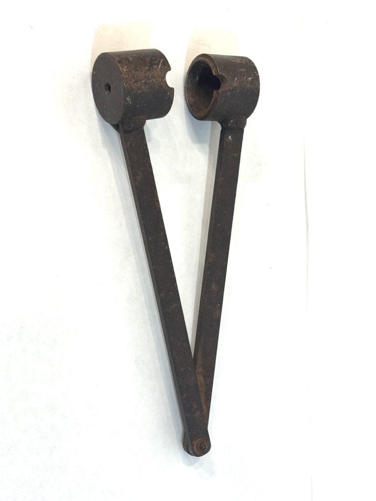 Antique Iron Civil War Grape Shot Mold #2162 | Auctionninja.com