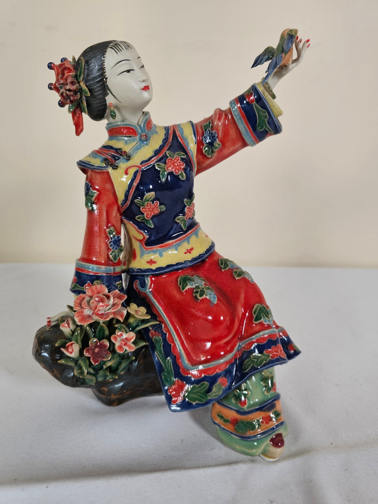 Chinese Glazed Ceramic Pottery Seated Women With Bird #1664 ...