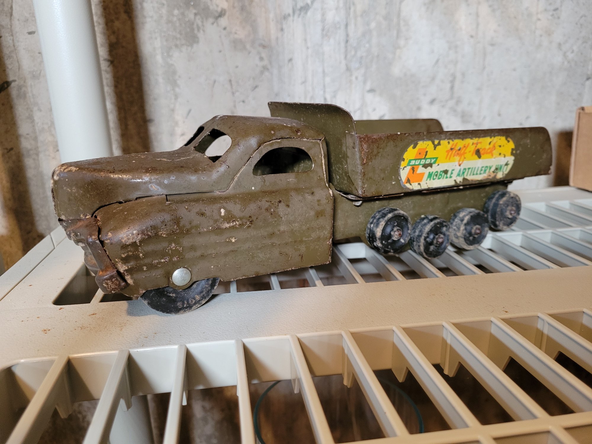 Vintage Buddy-L Pressed Steel Toy Truck #2785 | Auctionninja.com