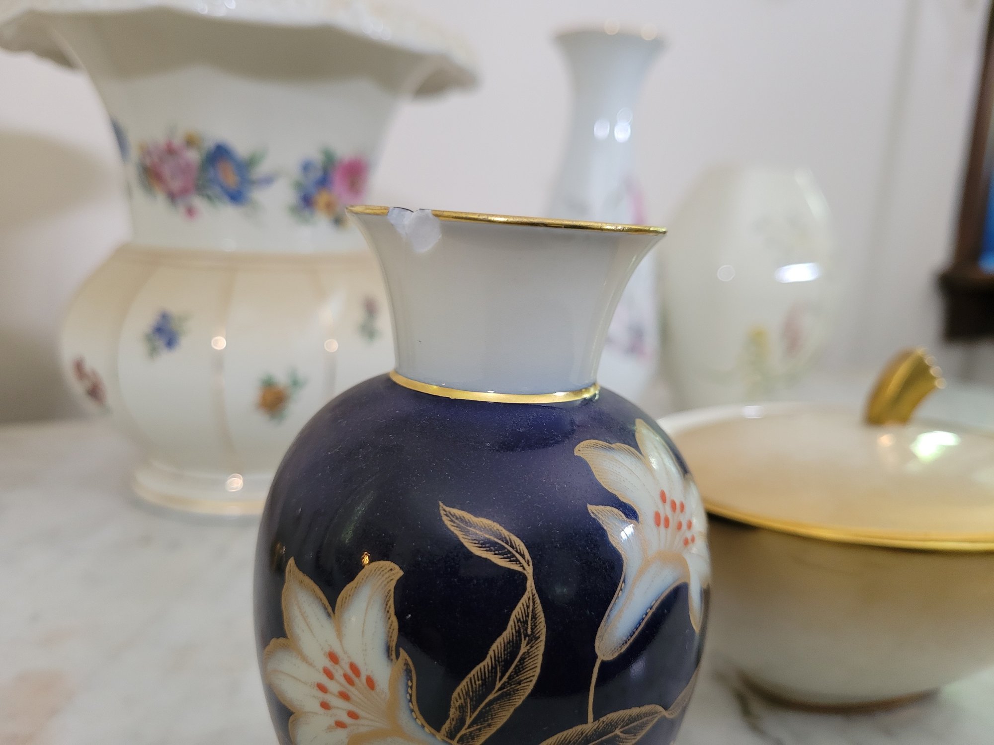 Collection Of Small Decorative Vases And Bowl #3237 | Auctionninja.com