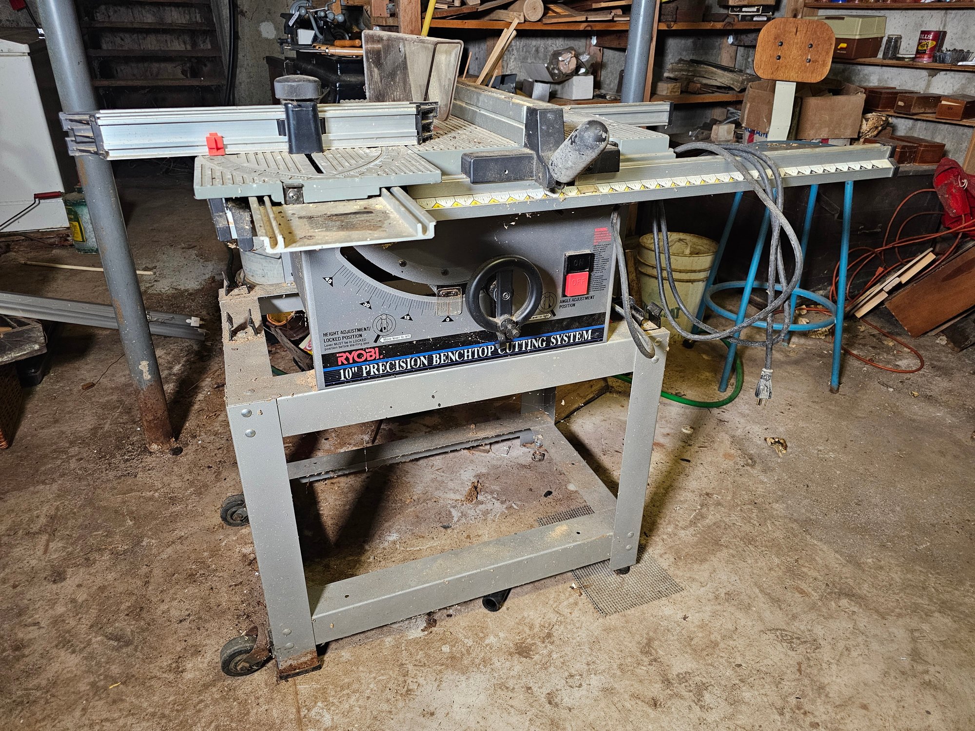 Ryobi 10" Table Saw - Model BT-3000 #3463 | Auctionninja.com