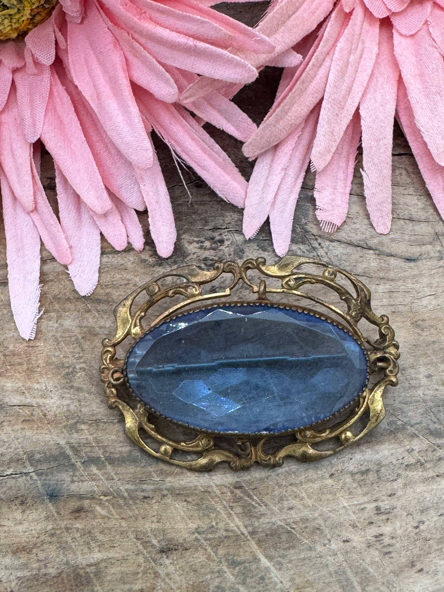 Beautiful Antique Large Blue Stone Brooch #25162 | Auctionninja.com
