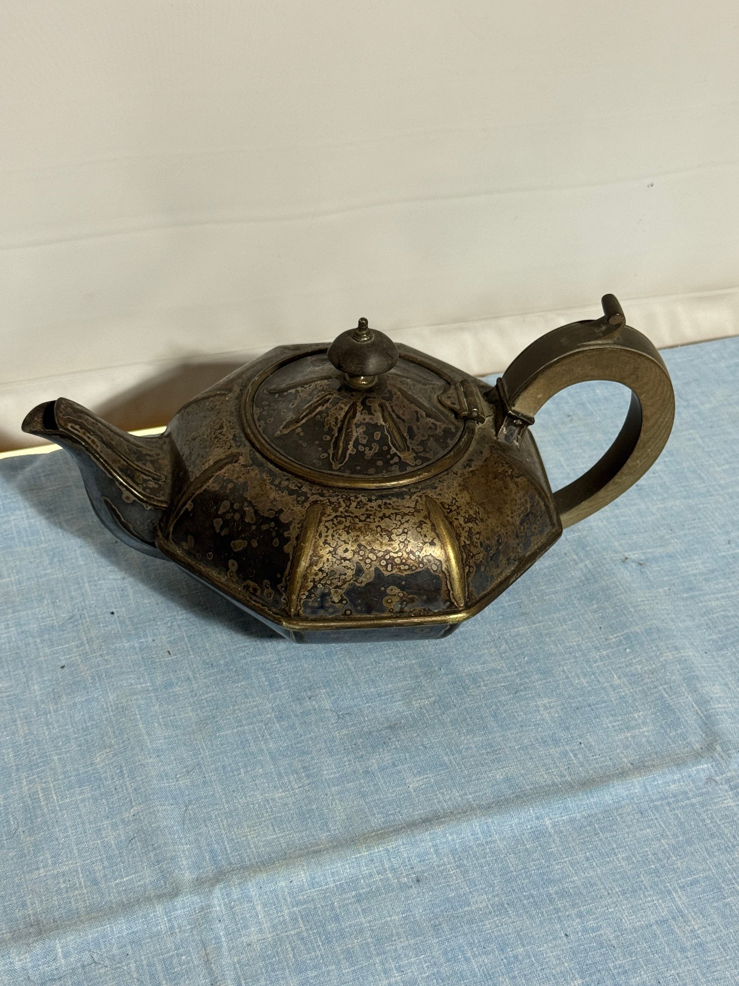 Vintage Silver Soldered Teapot #42274 | Auctionninja.com