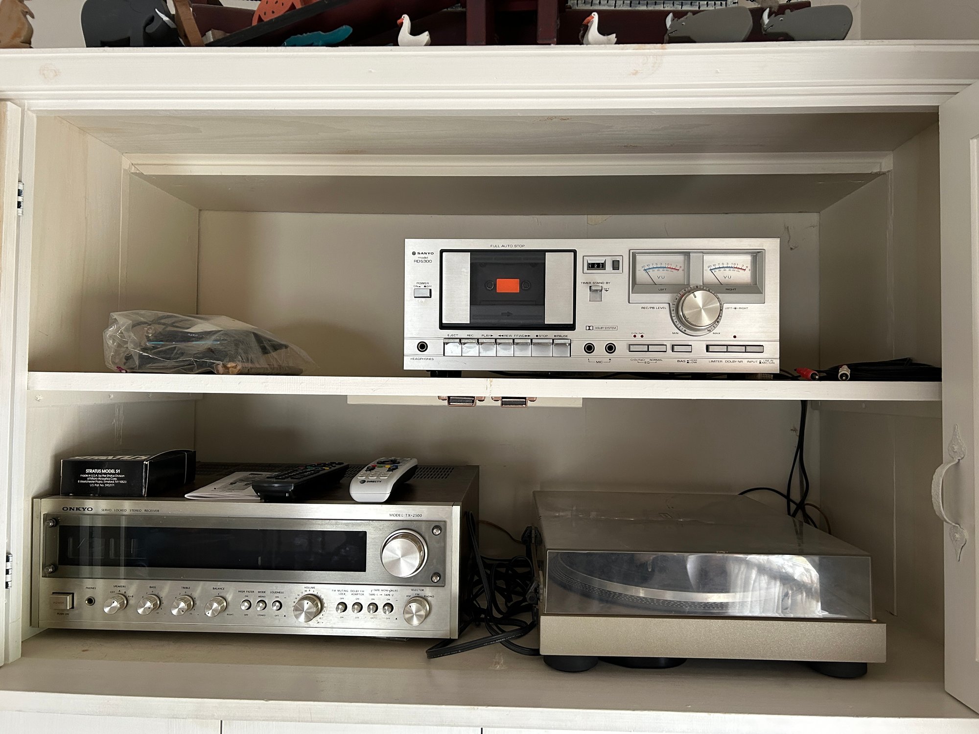 Vintage Stereo System Including Bose 501-iI Speakers Onkyo TX-2500 ...