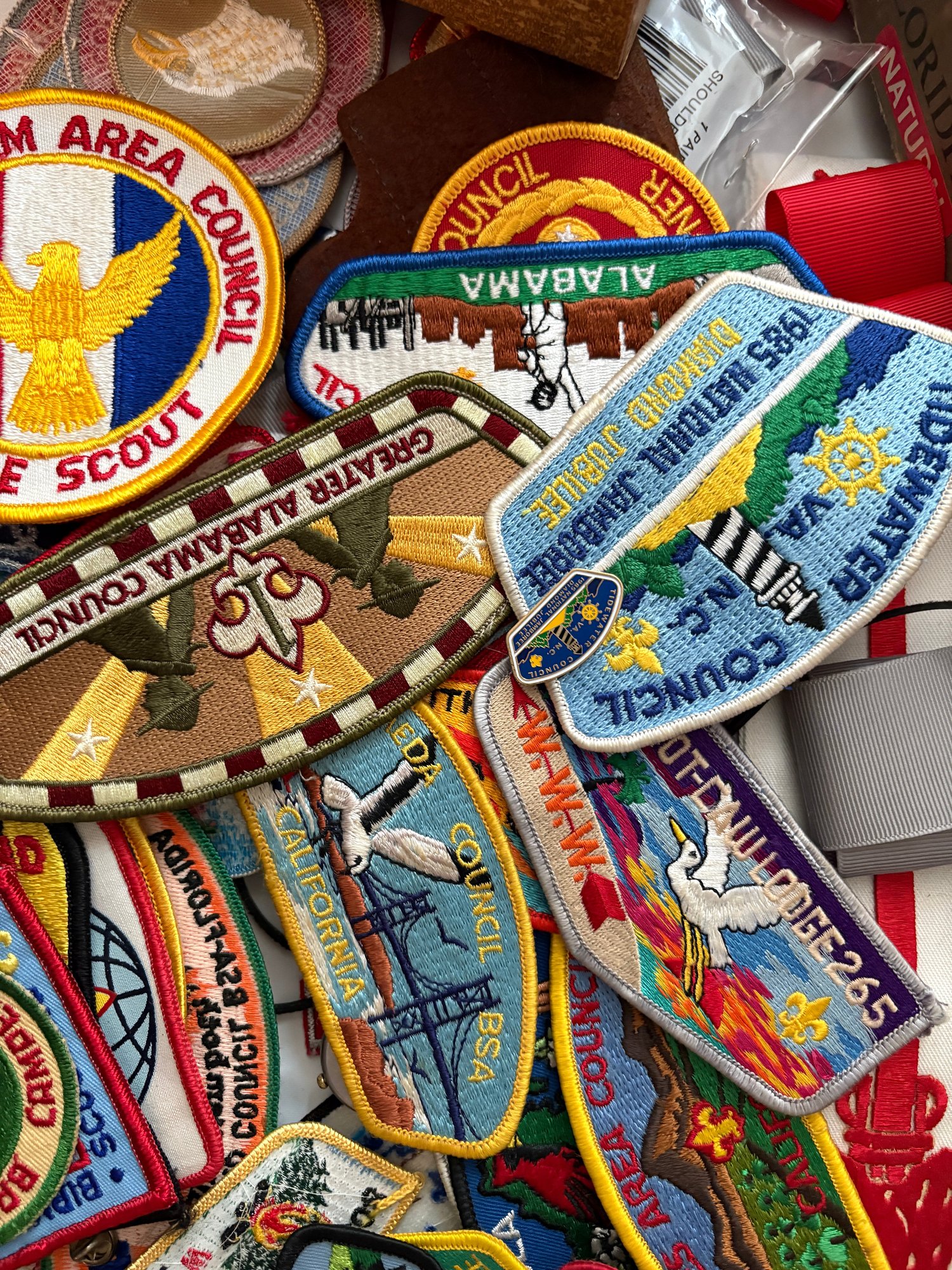 Generous Lot Of Boy Scout Patches #6222 | Auctionninja.com