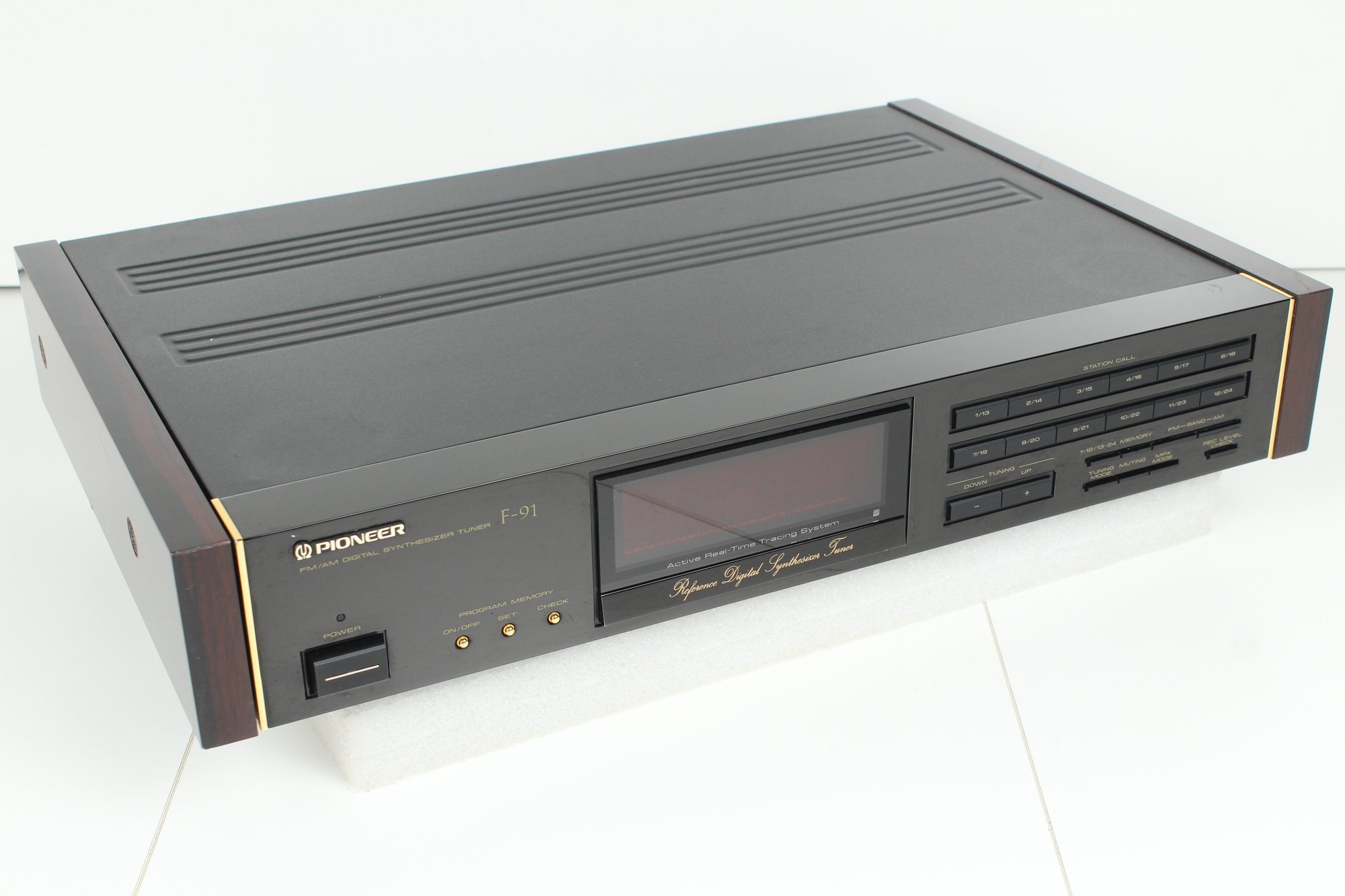 Vintage Pioneer F-91 Elite Digital Synthesizer AM/FM Tuner #5078 ...