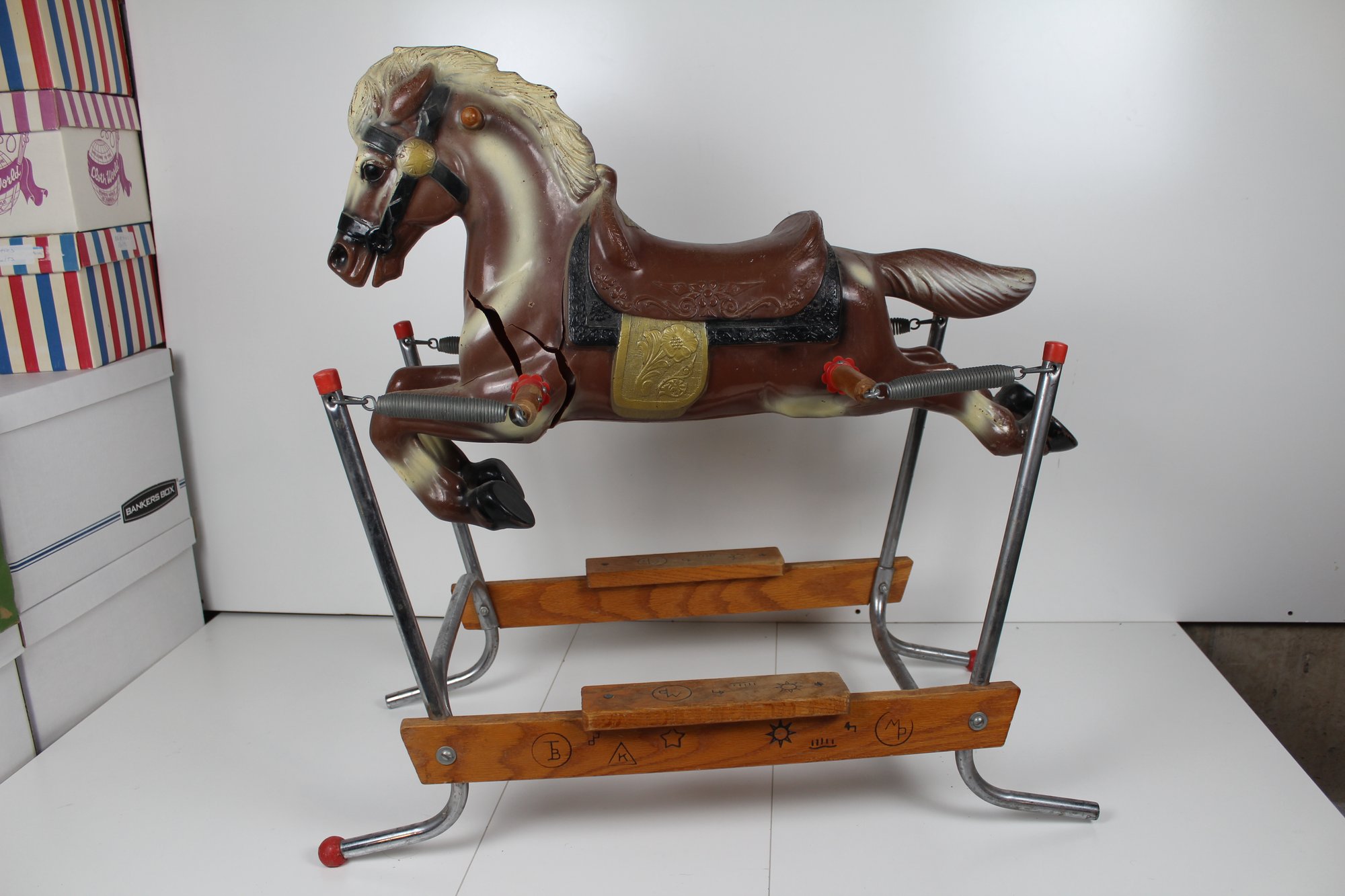 Vintage Western Theme Plastic Spring Horse #1774 | Auctionninja.com