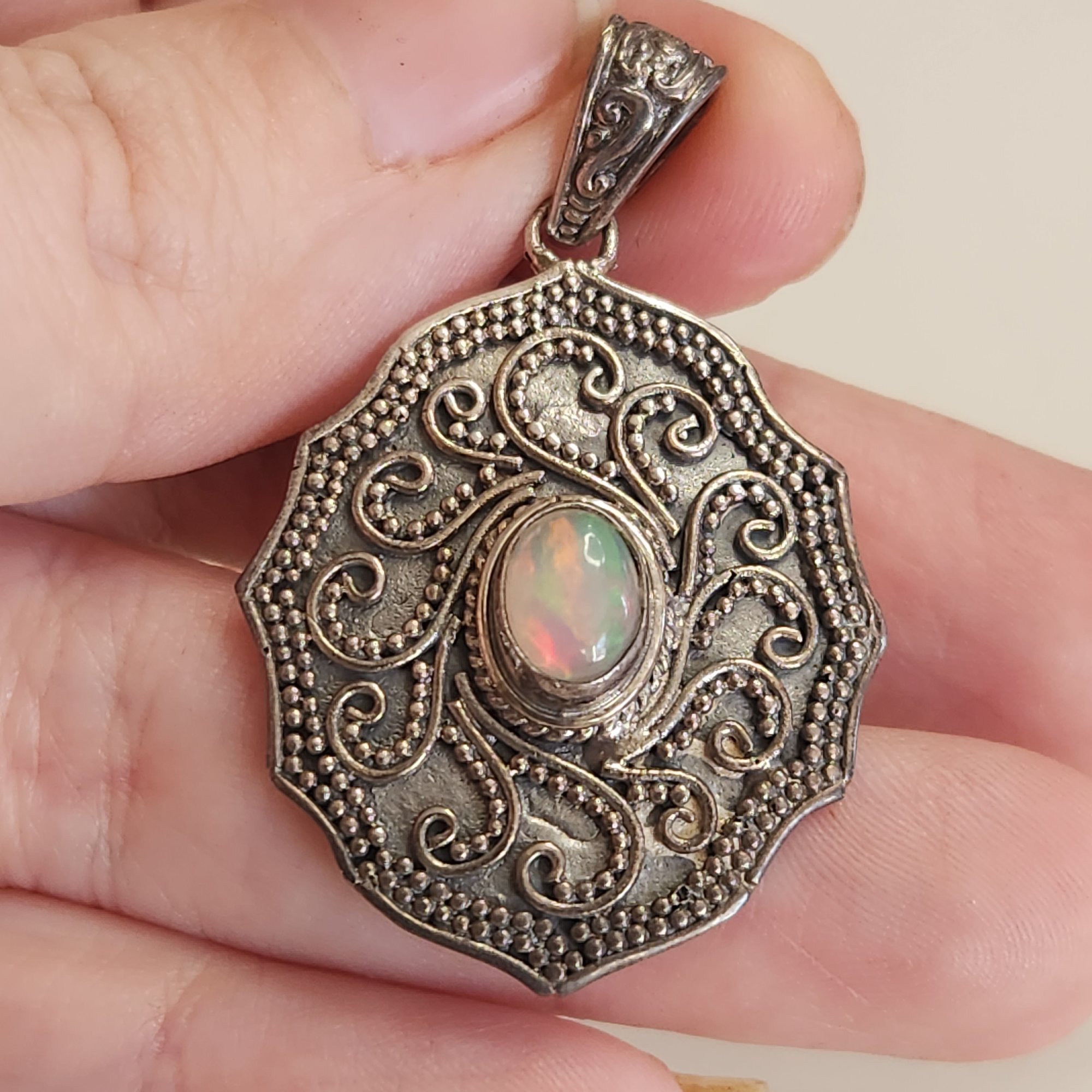 Sterling Silver Opal Pendent #4293 | Auctionninja.com