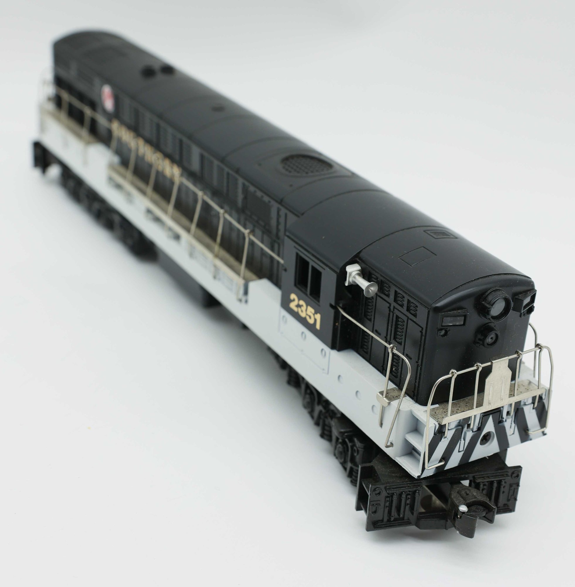 Williams Electric Trains - Southern RS-3 Diesel Engine #7410 ...