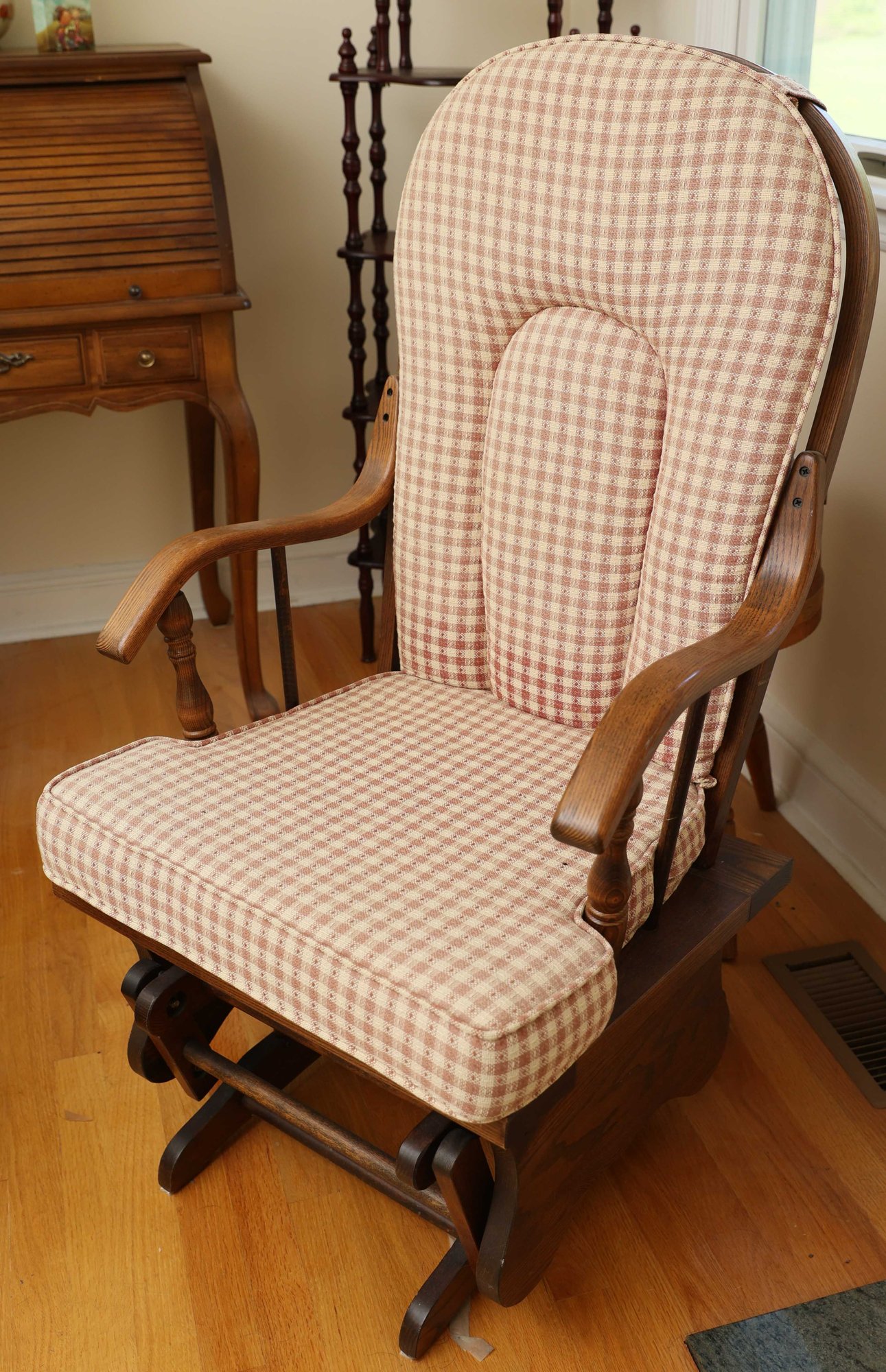 Vintage Fontaine Bros Wooden Rocking Chair #7048 | Auctionninja.com