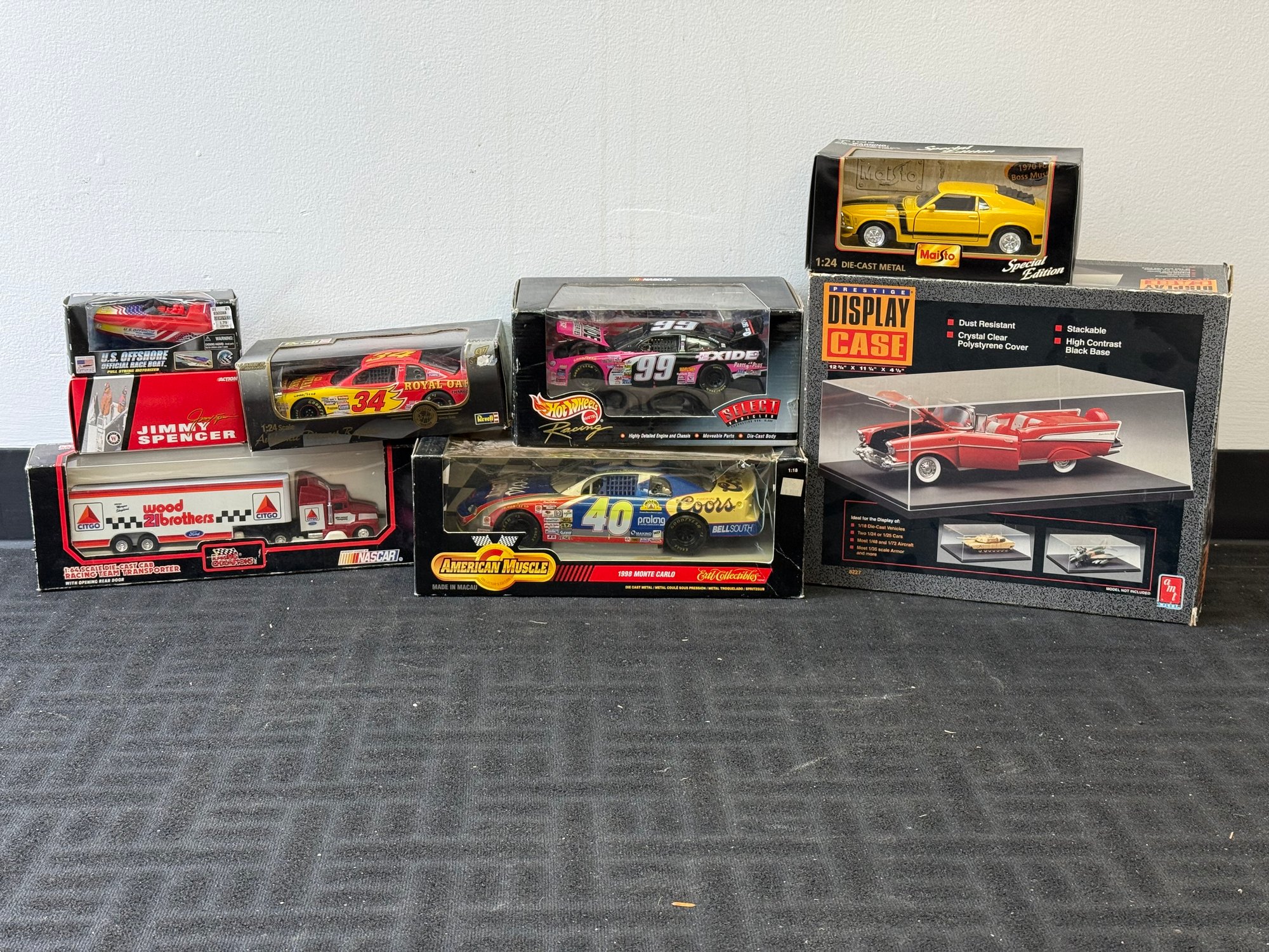 Die-Cast Car Collectors Lot NASCAR, American Muscle, Maisto, Display ...