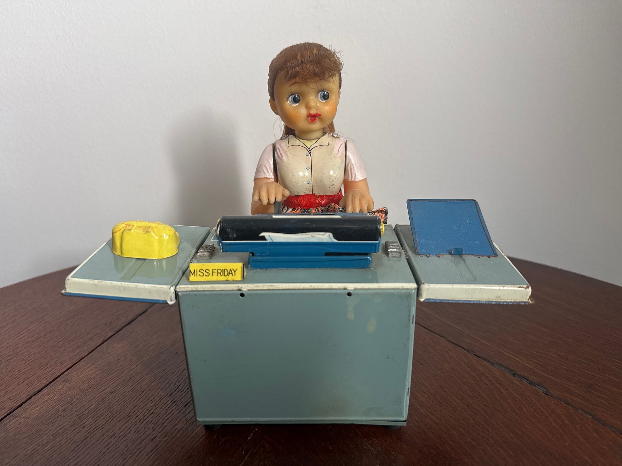 Vintage 1950s Nomura Toy Typewriter Female Tin Doll Battery Operated ...