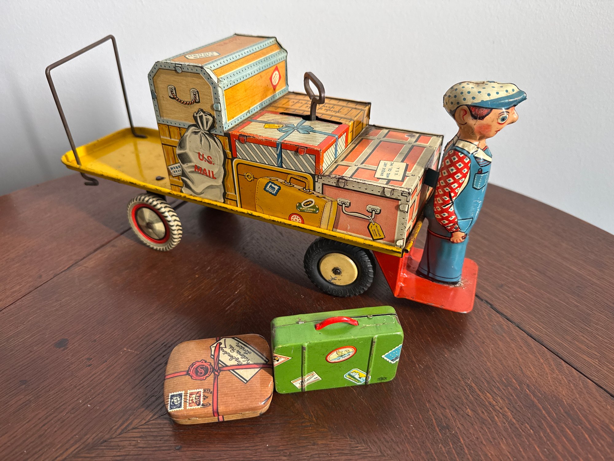 1930's Finnegan Wind Up Baggage Car Tin Toy - Working Condition ...