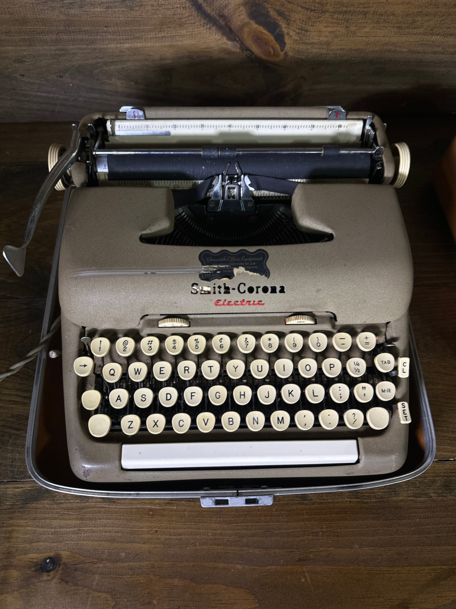 Vintage Smith-Corona Electric Typewriter With Case Mid-Century Modern ...