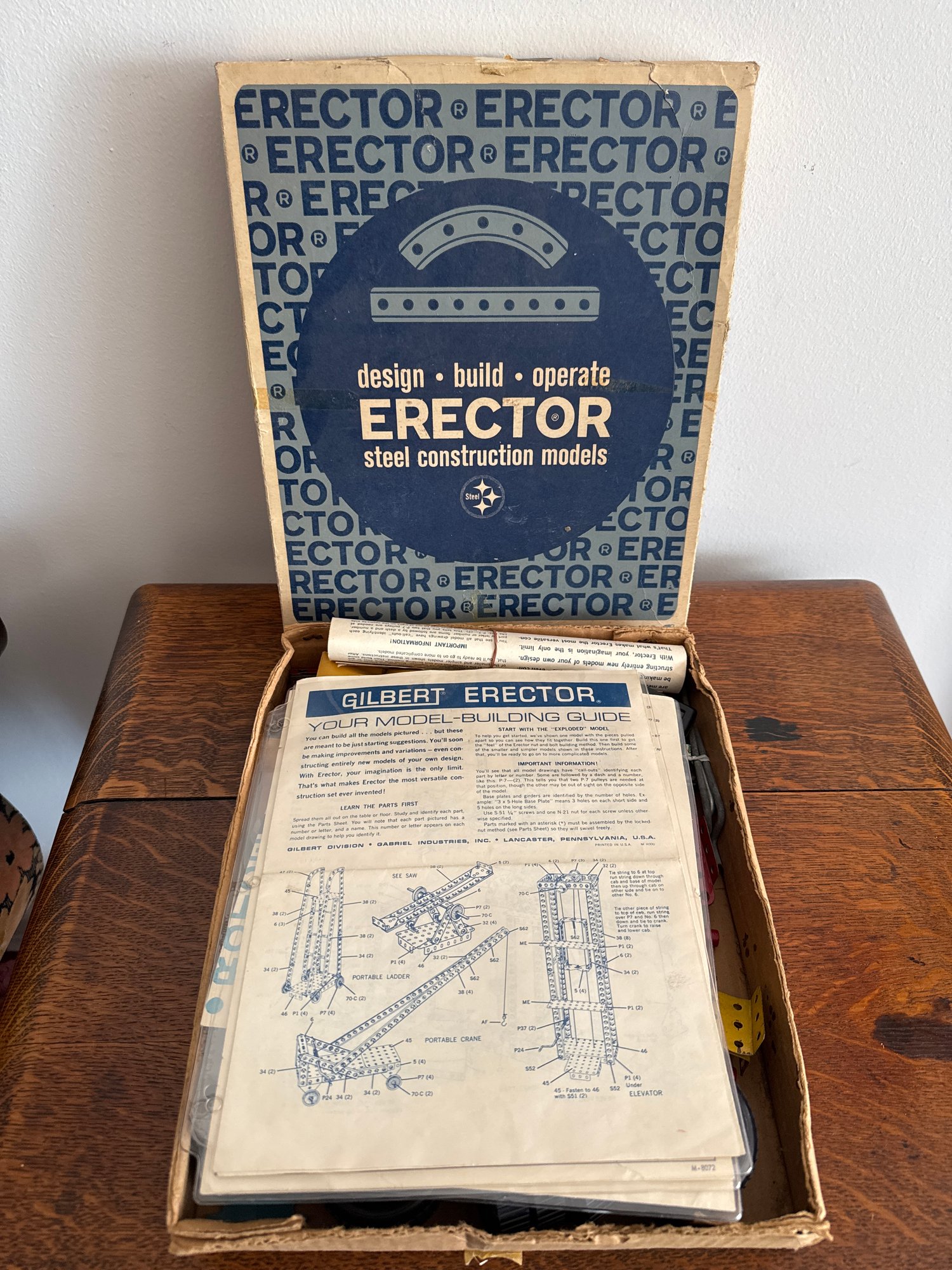 Vintage Gilbert Erector Set Classic Steel Construction Toy With ...