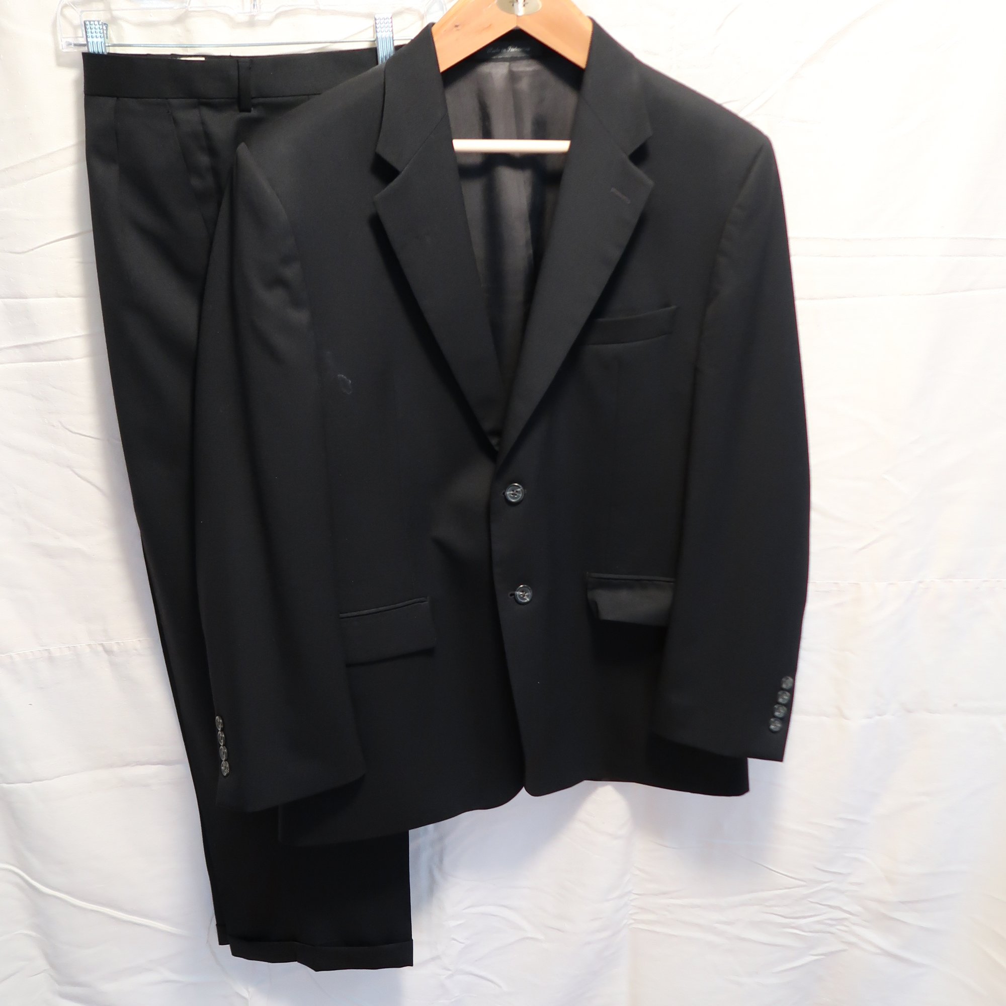 Chaps Black Wool 2 Piece Suit #6554 | Auctionninja.com