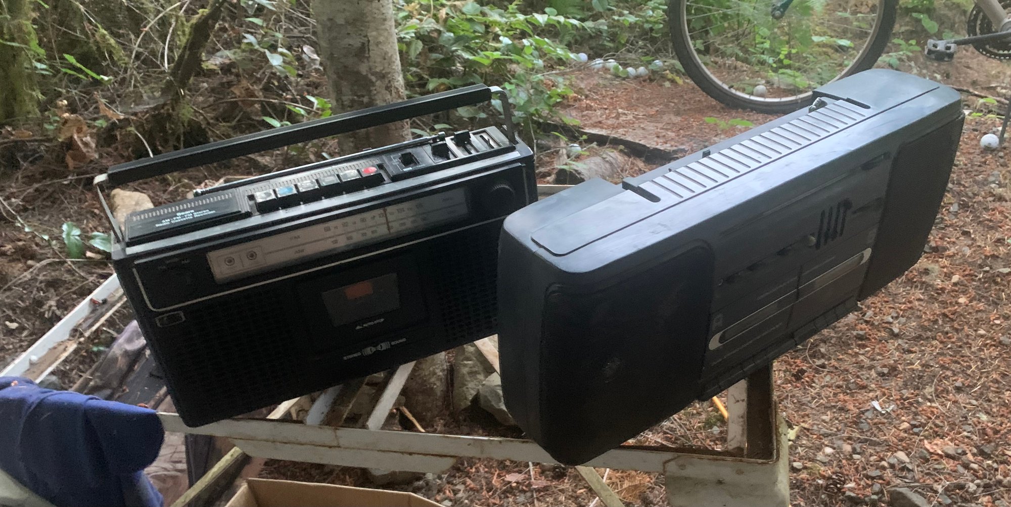 Two Vintage Stereo Boom Boxes A GE & A Sears Model #1758 | Auctionninja.com
